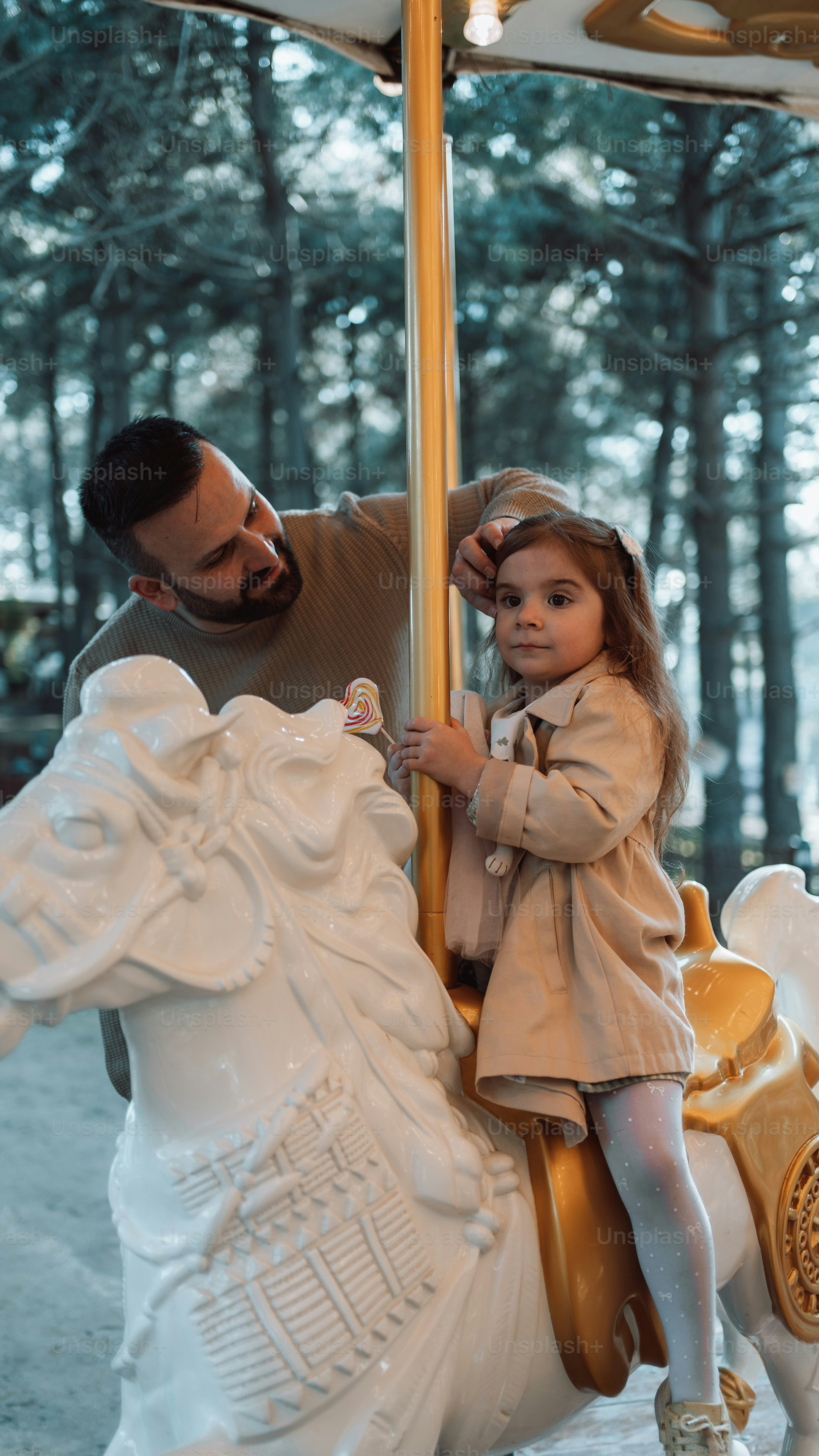 Best 100+ Carousel Pictures | Download Free Images on Unsplash