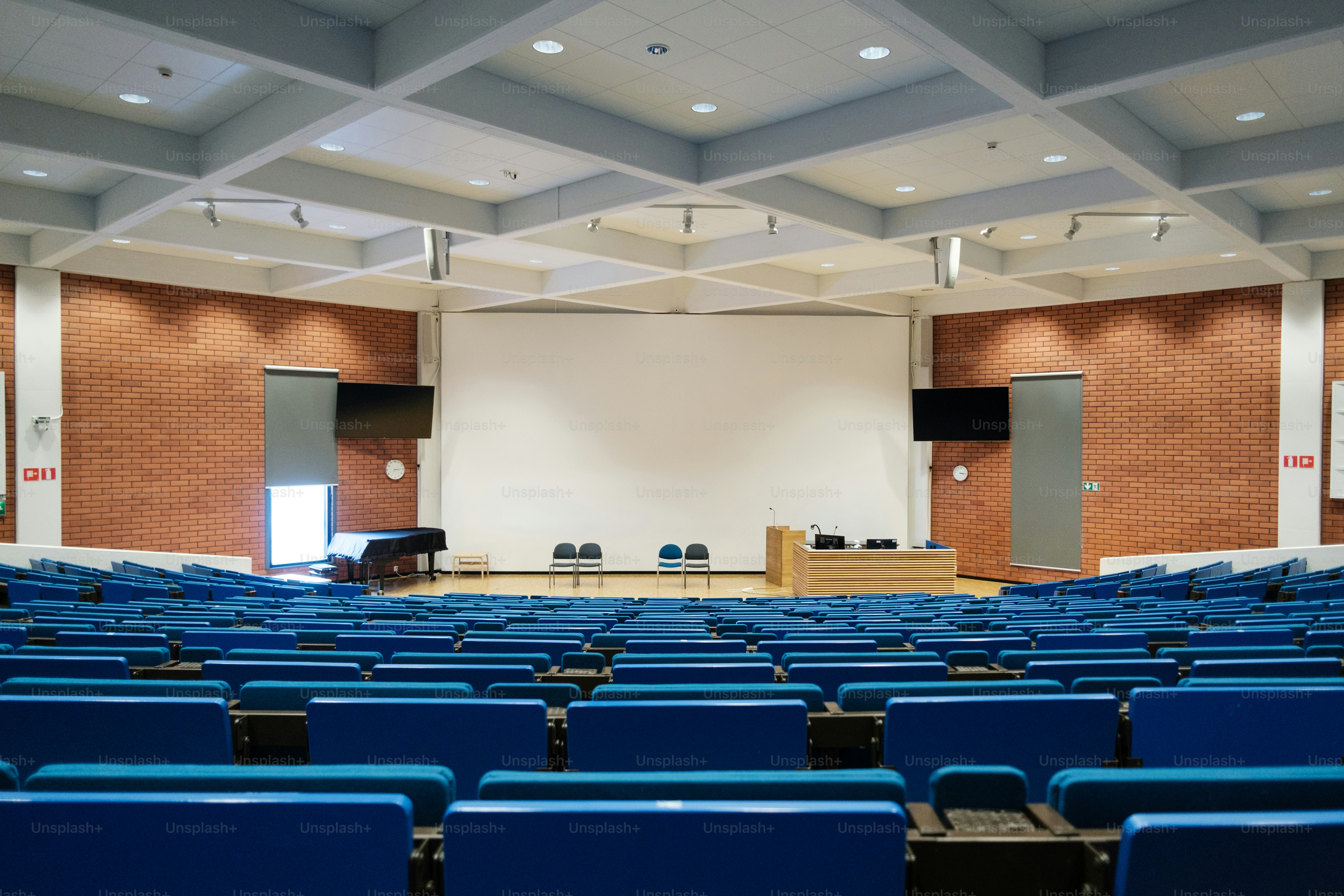 50,000+ Lecture Hall Pictures | Download Free Images on Unsplash