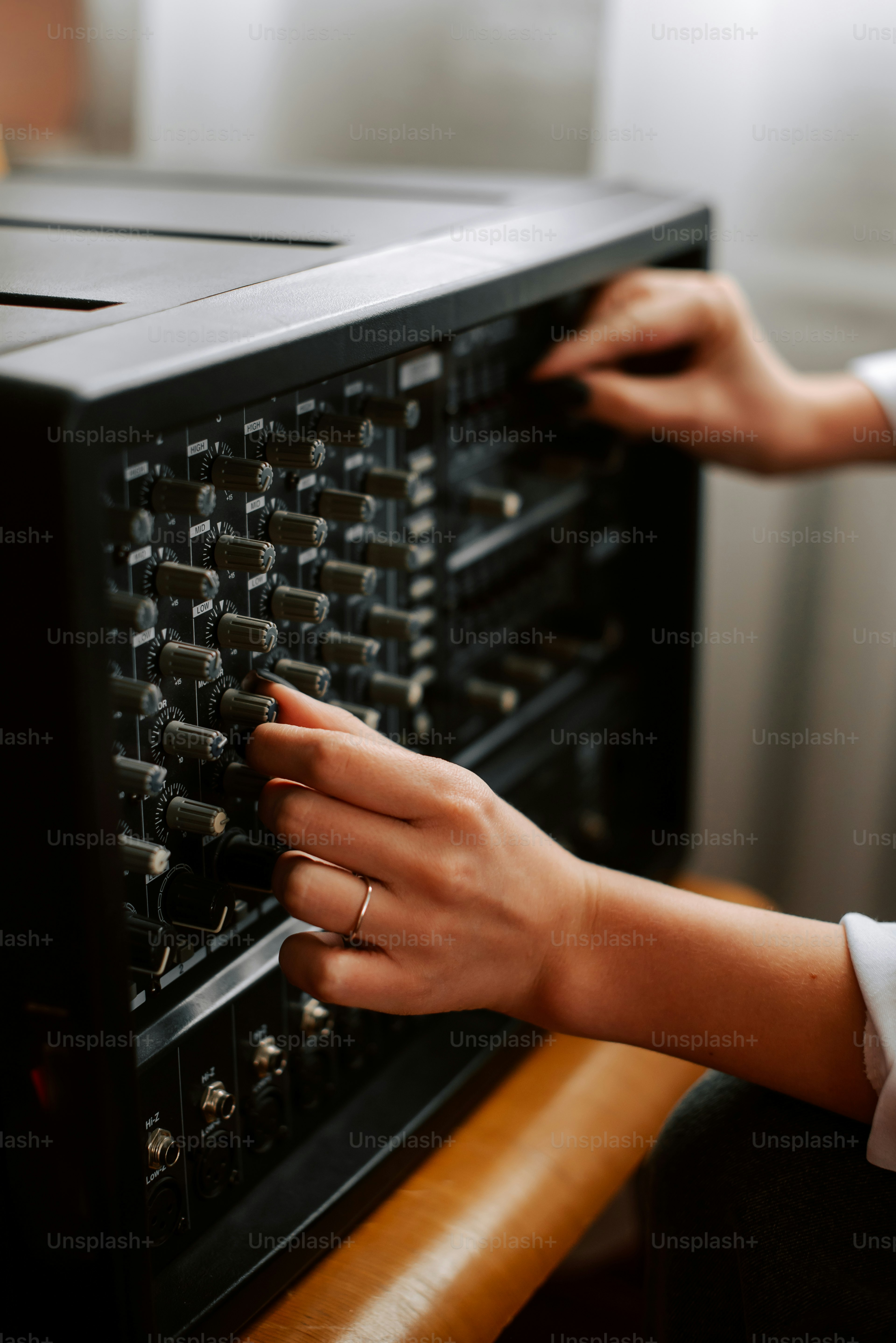 500+ Amplifier Pictures [HD] | Download Free Images on Unsplash