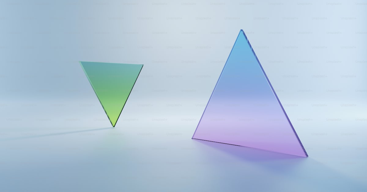 3d 렌더링 흰색 배경에 격리된 추상적인 간단한 기하학적 모양 녹색 파란색 보라색 그라데이션이 있는 평평한 삼각형 유리