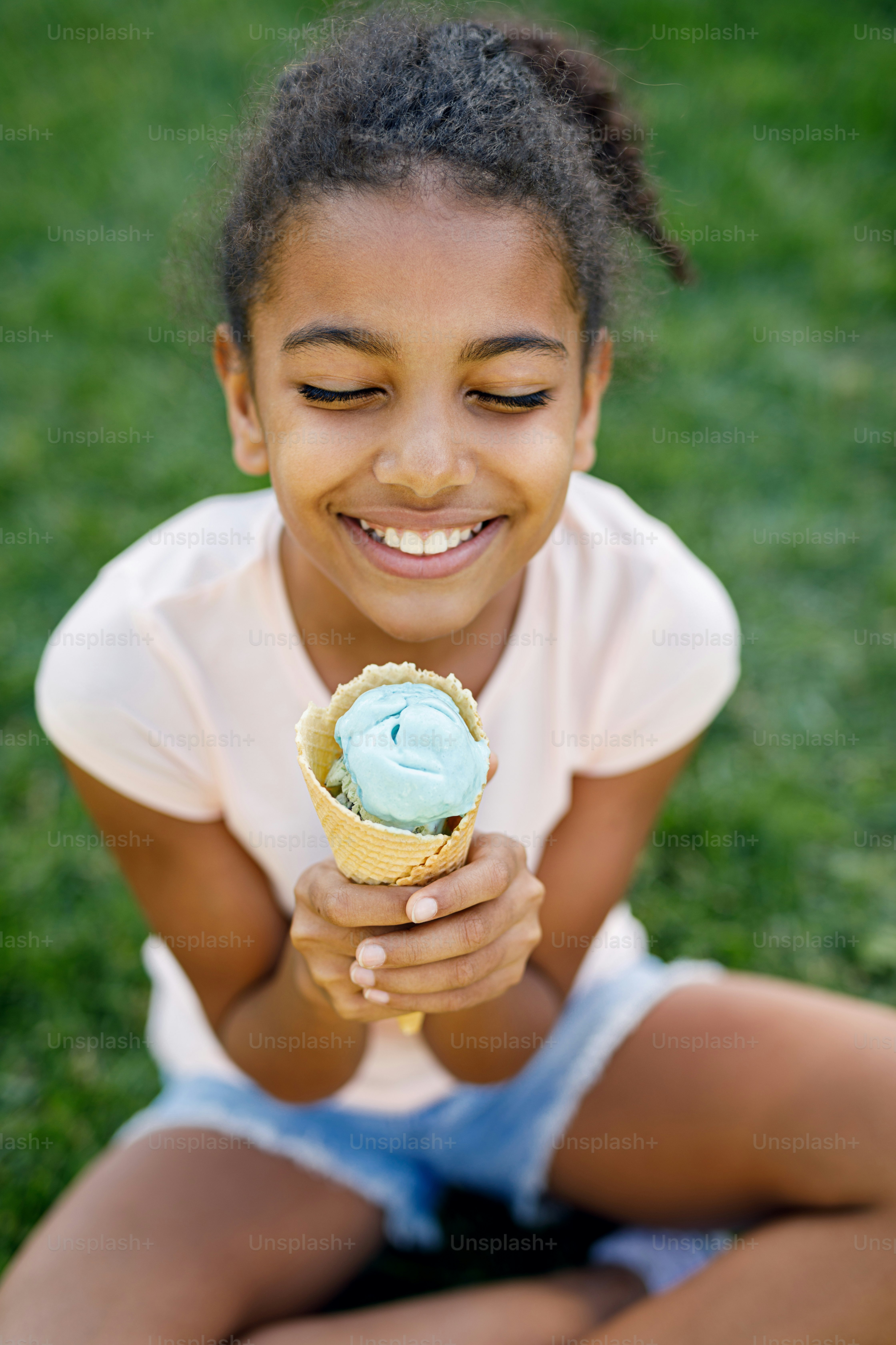 Niños Comiendo Helado