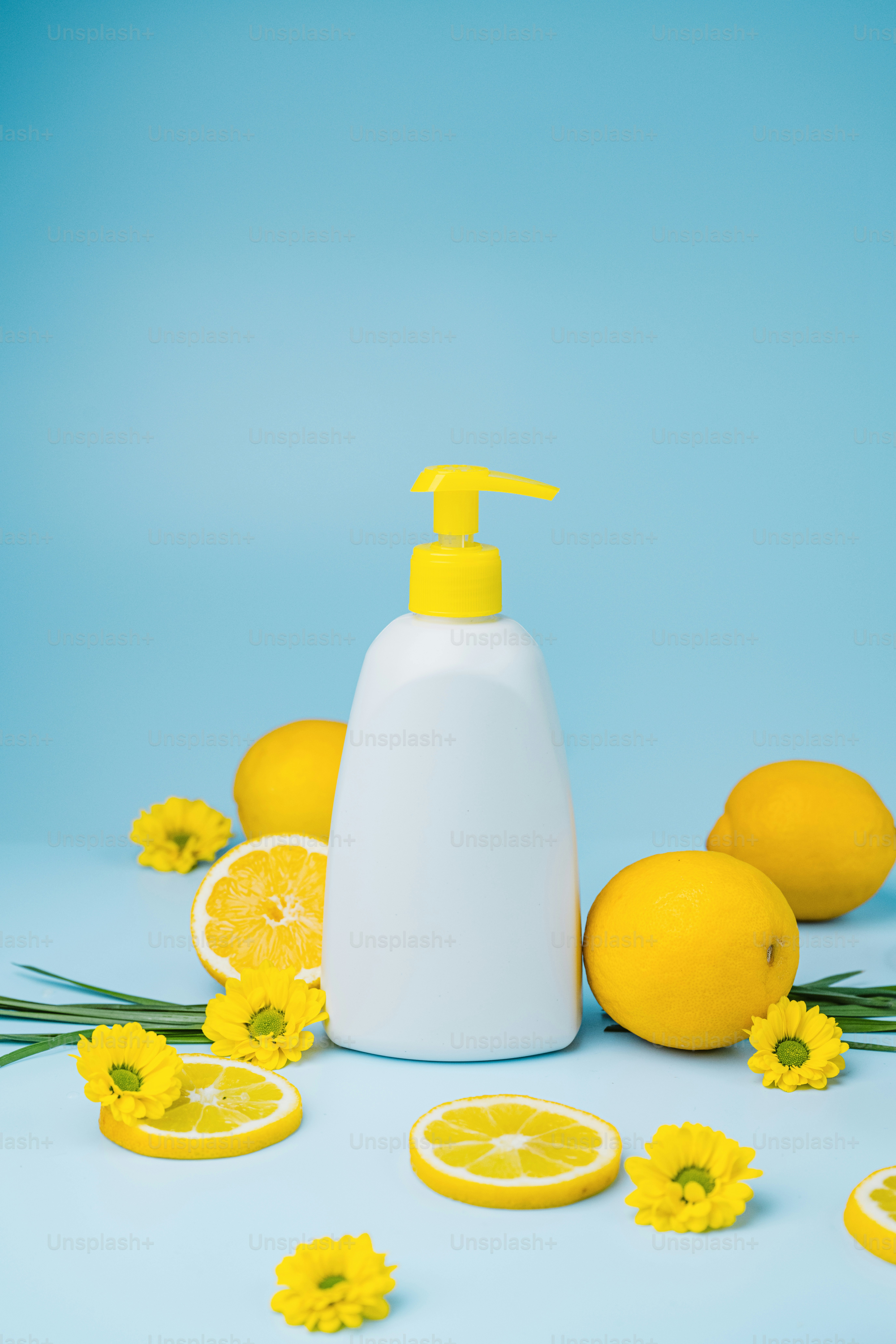 Blue Product Pictures | Download Free Images on Unsplash