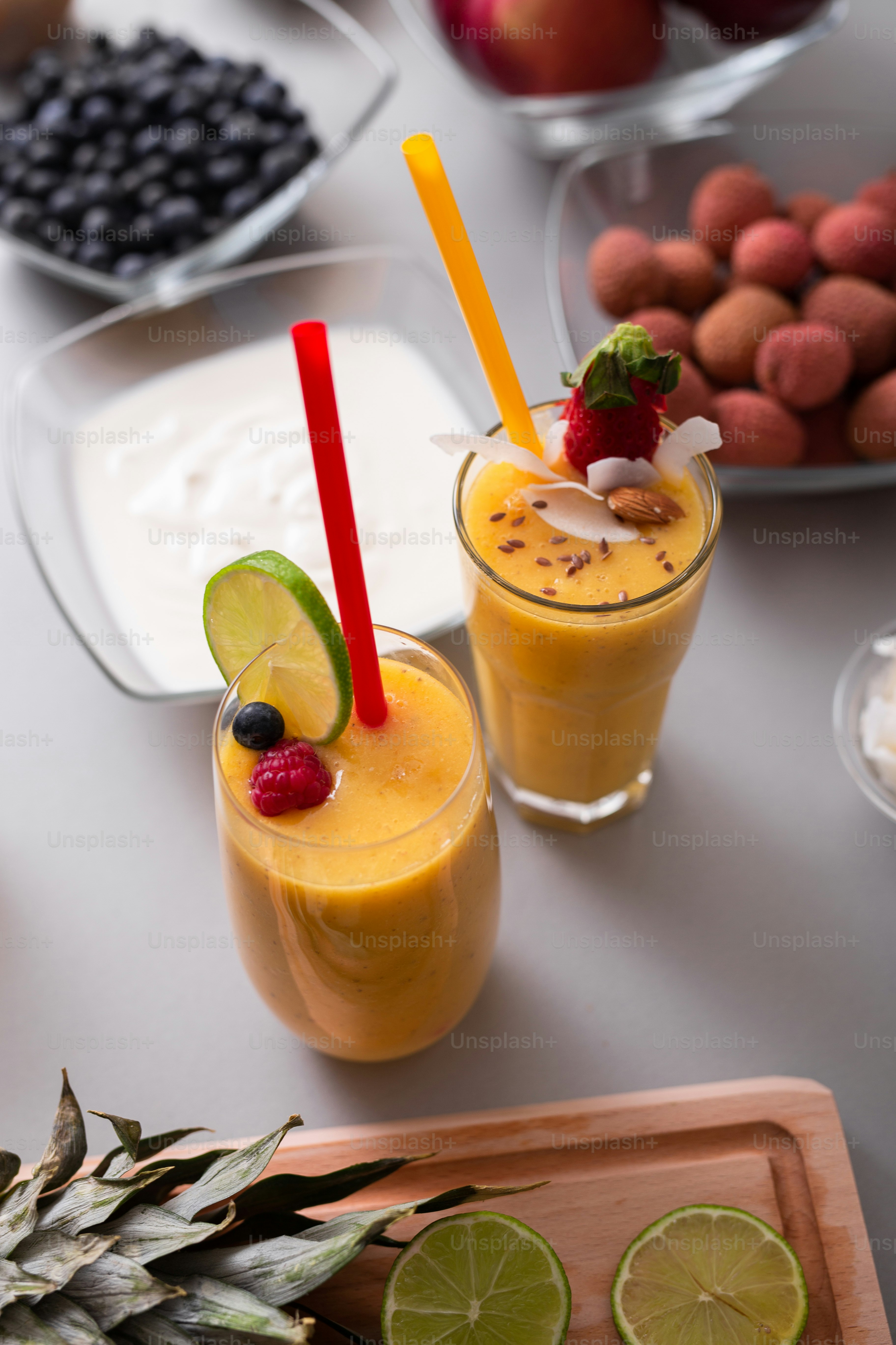 Foto Smoothie buah buatan sendiri yang segar, diet minuman vitamin ...