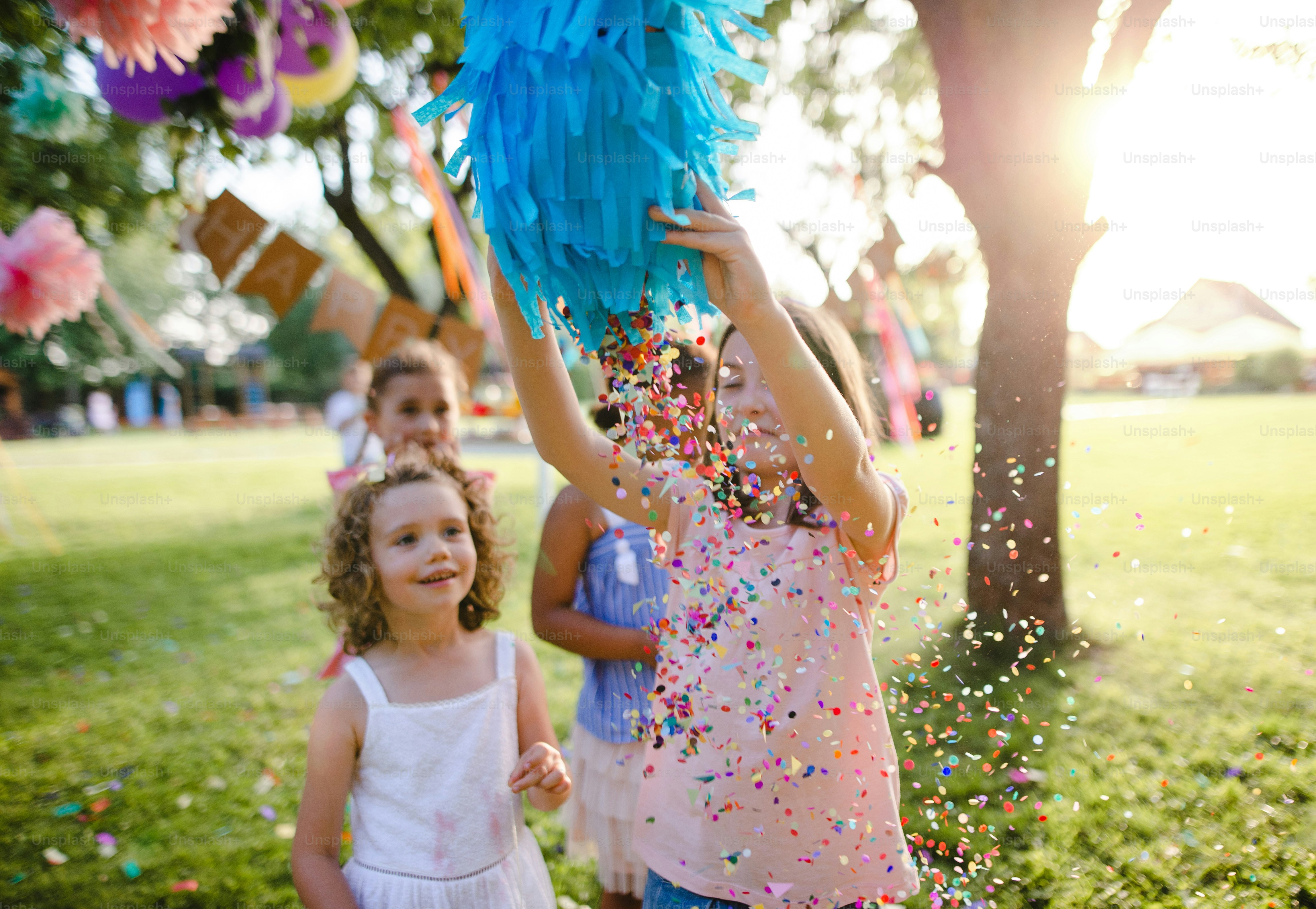 Pinata Pictures | Download Free Images on Unsplash