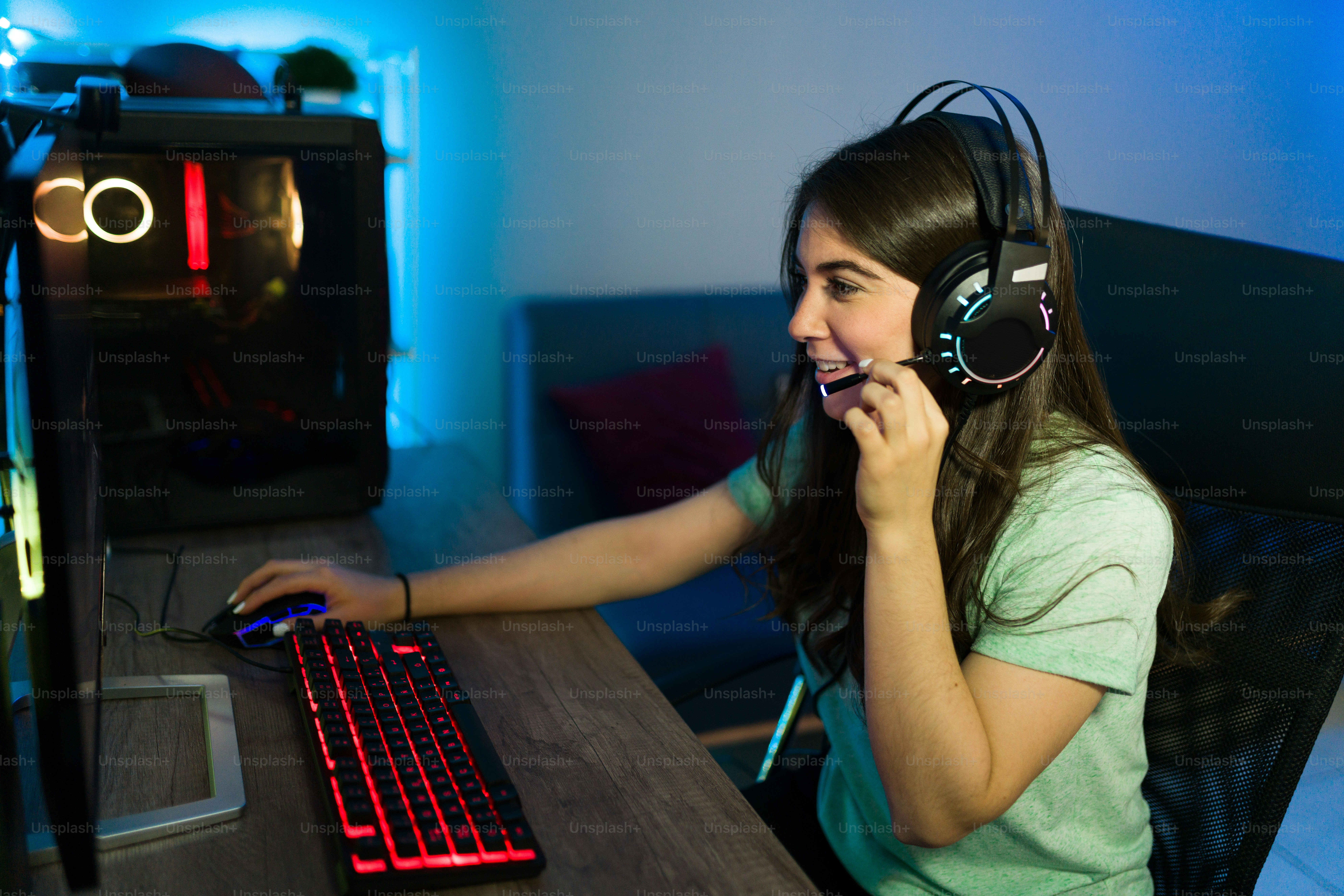 1000+ Gamer Girl Pictures | Download Free Images on Unsplash
