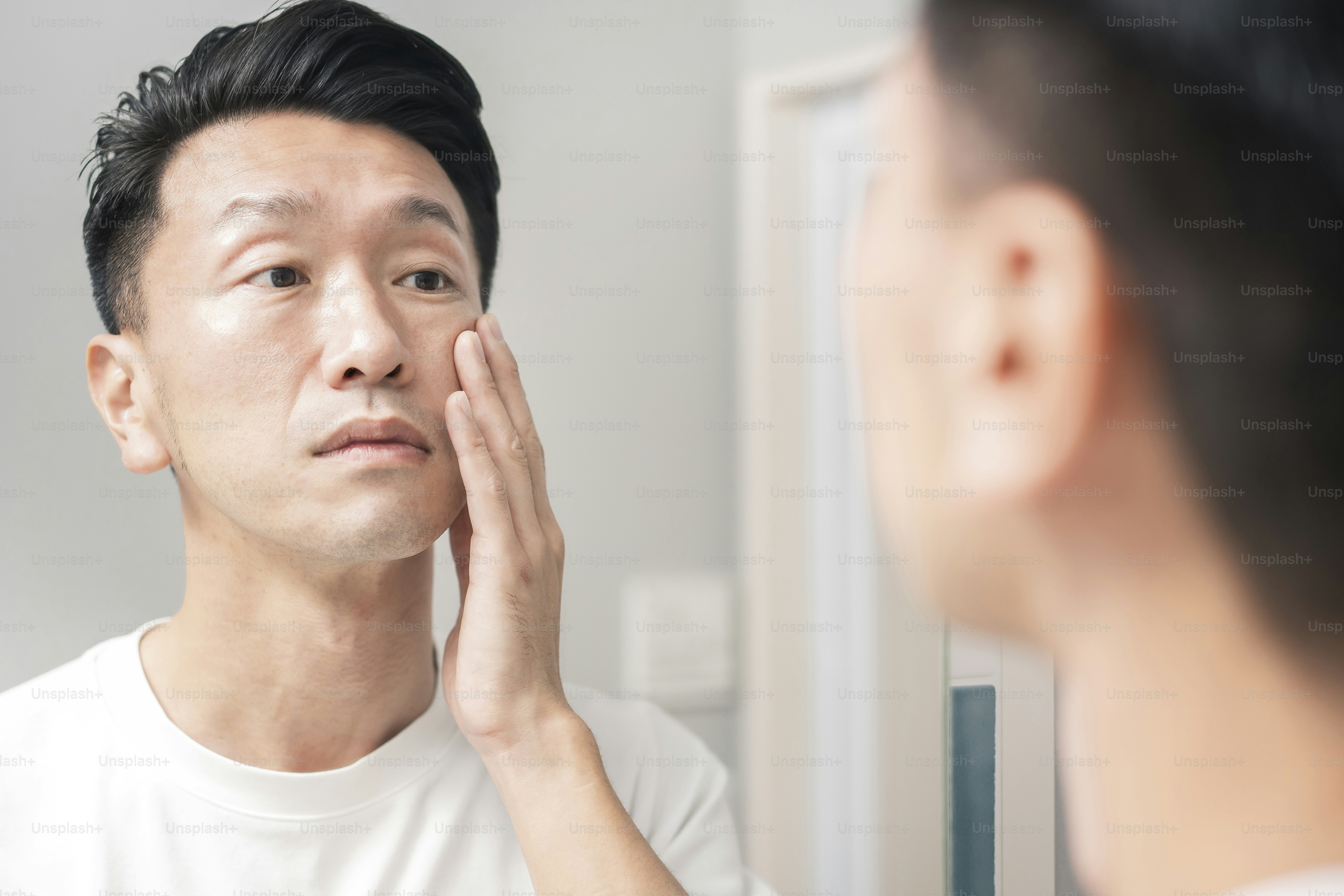 Man In Mirror Pictures | Download Free Images on Unsplash