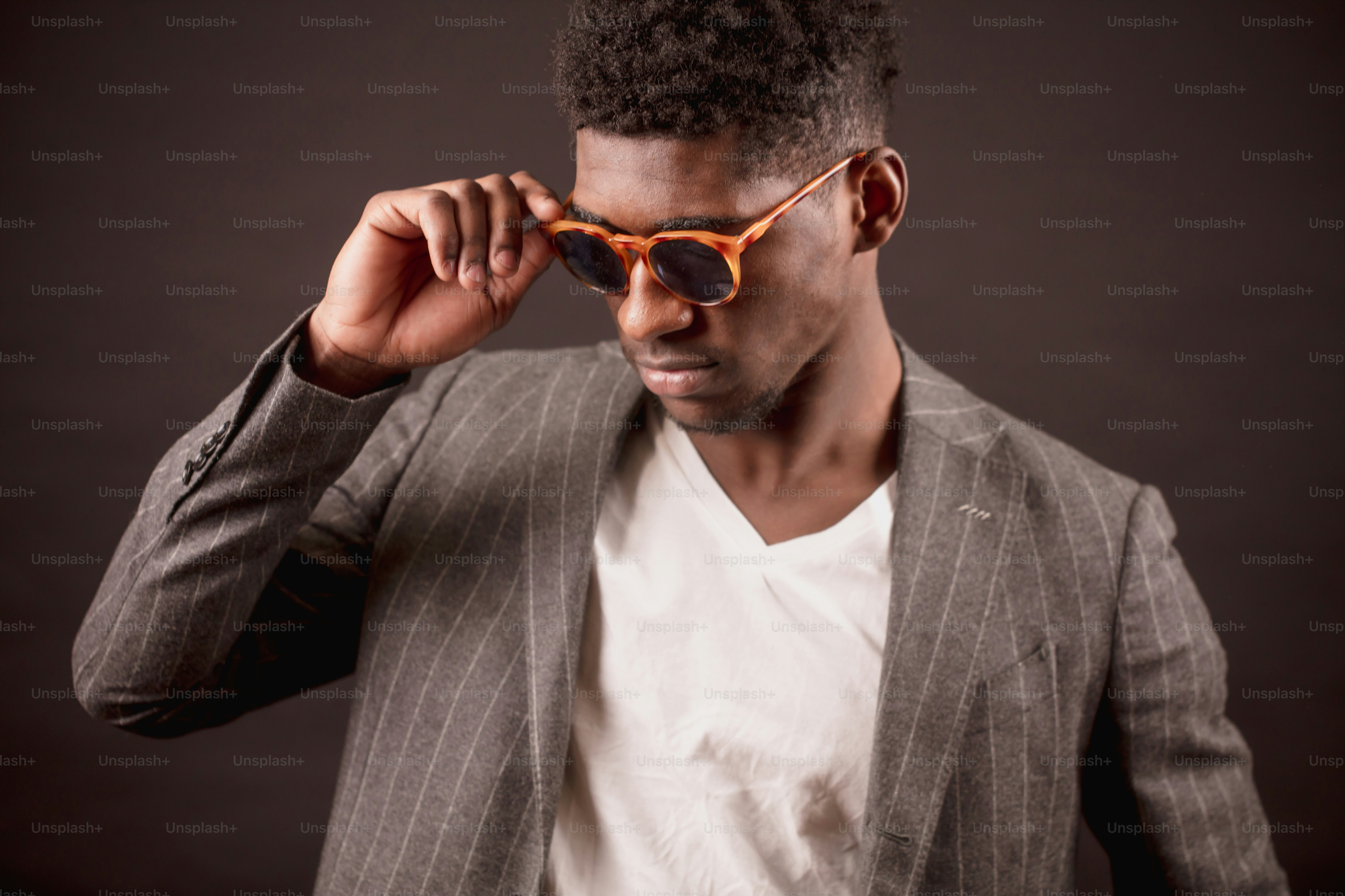 750+ Bonito Homem Negro Fotos | Baixar imagens grátis no Unsplash