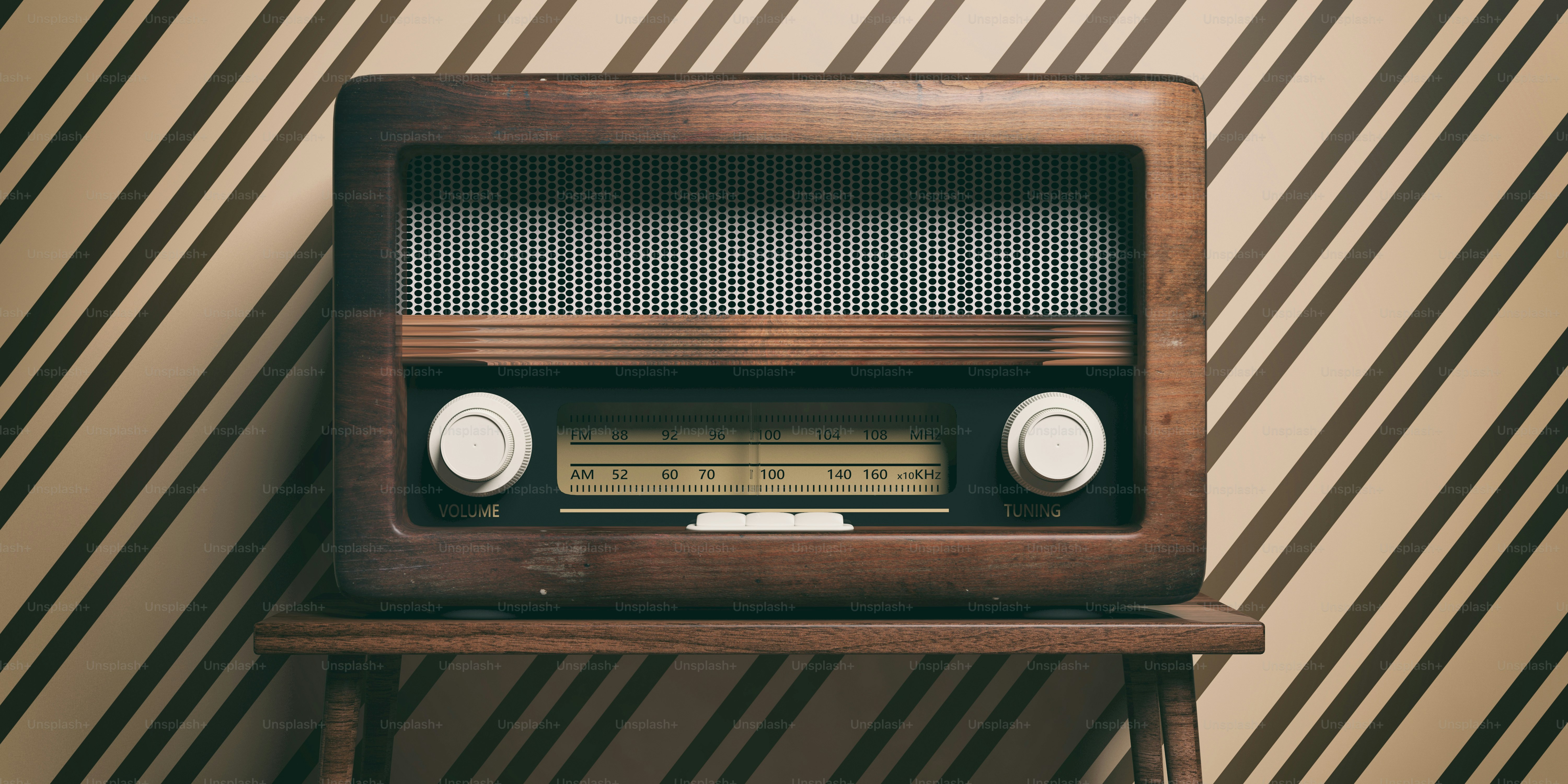 999+ Old Radio Pictures | Download Free Images on Unsplash