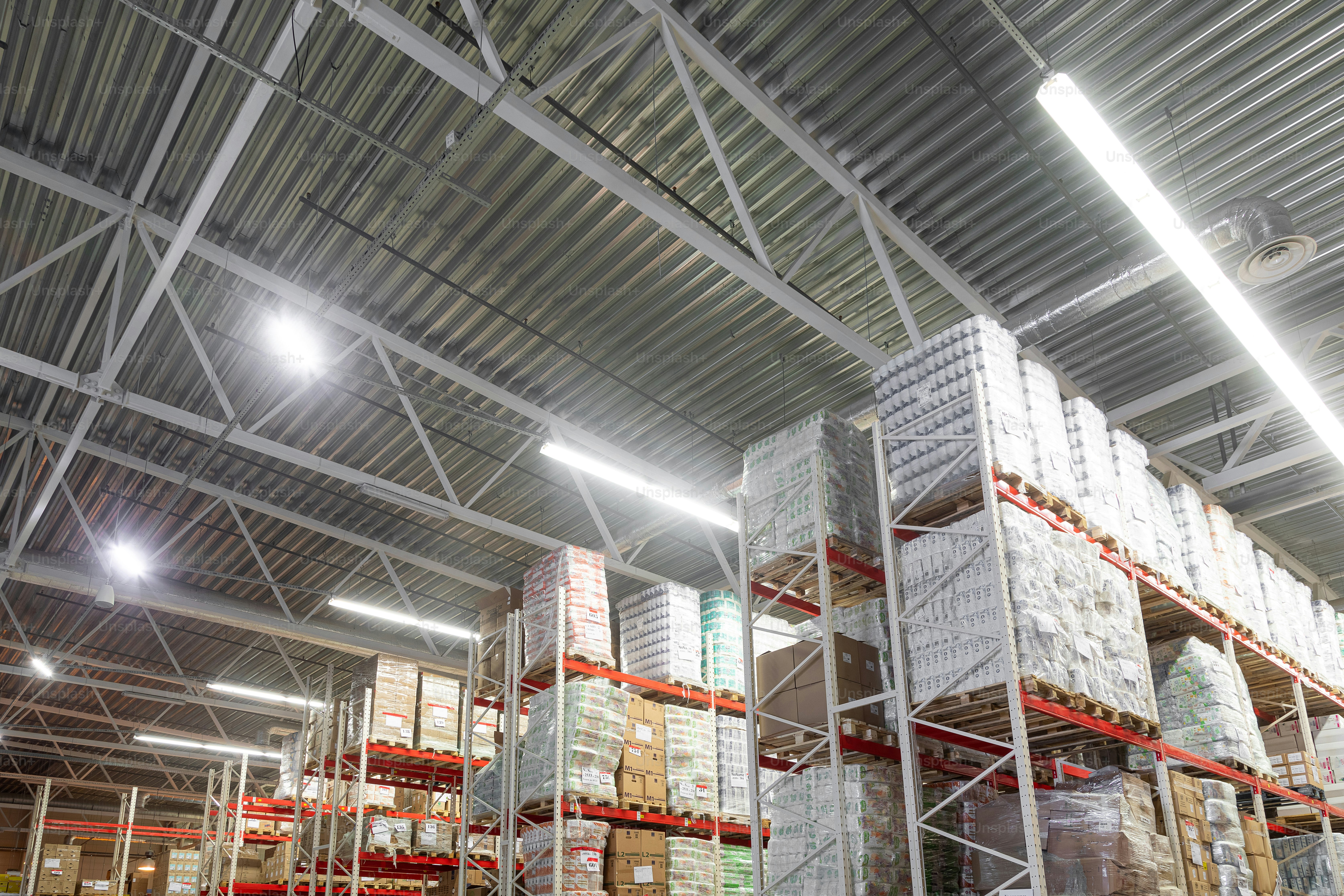 Automated warehouse complex with high-bay shelving. photo – Warehouse ...