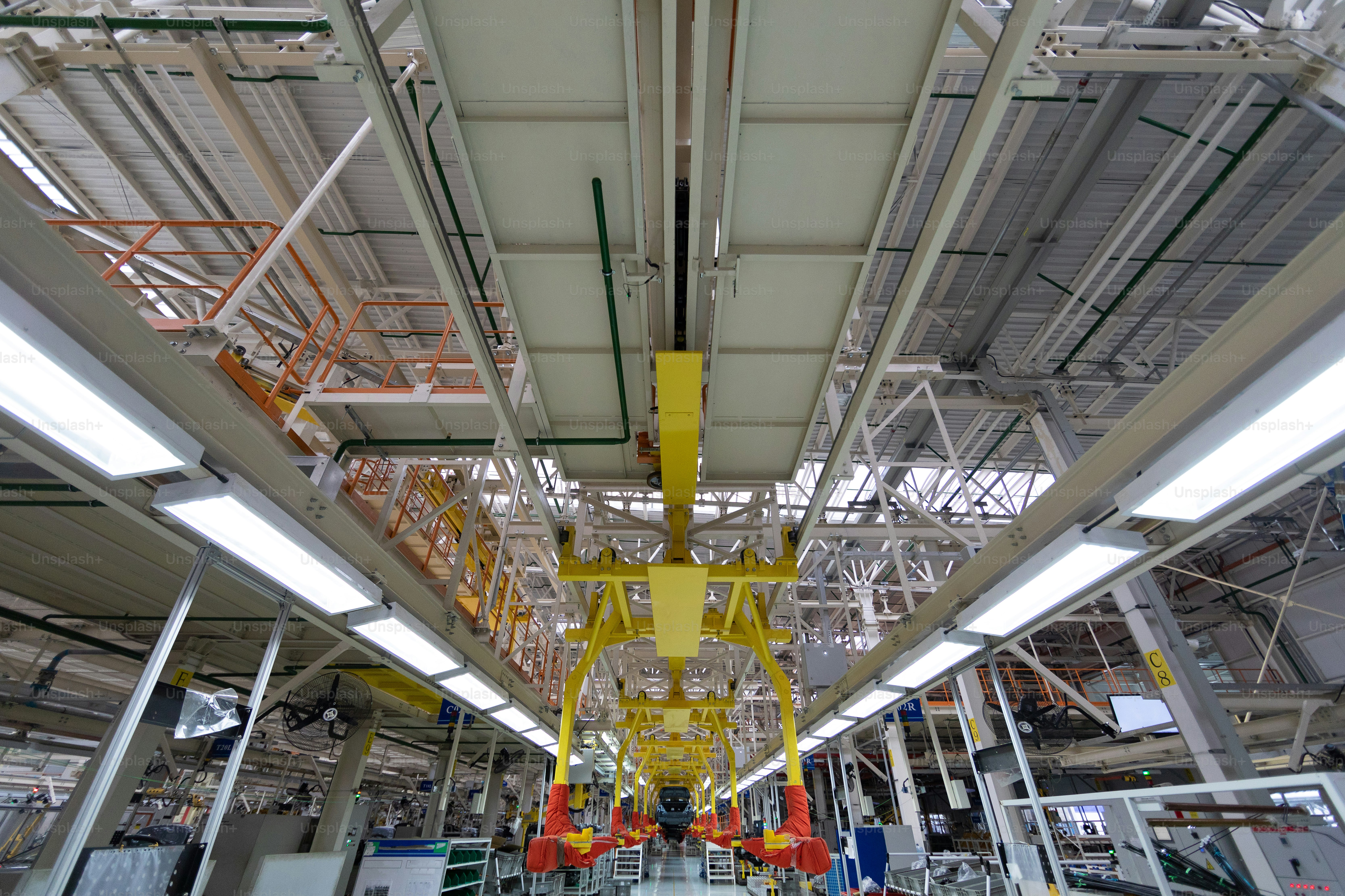 Modern technology of Assembly of cars. The plant of the automotive ...