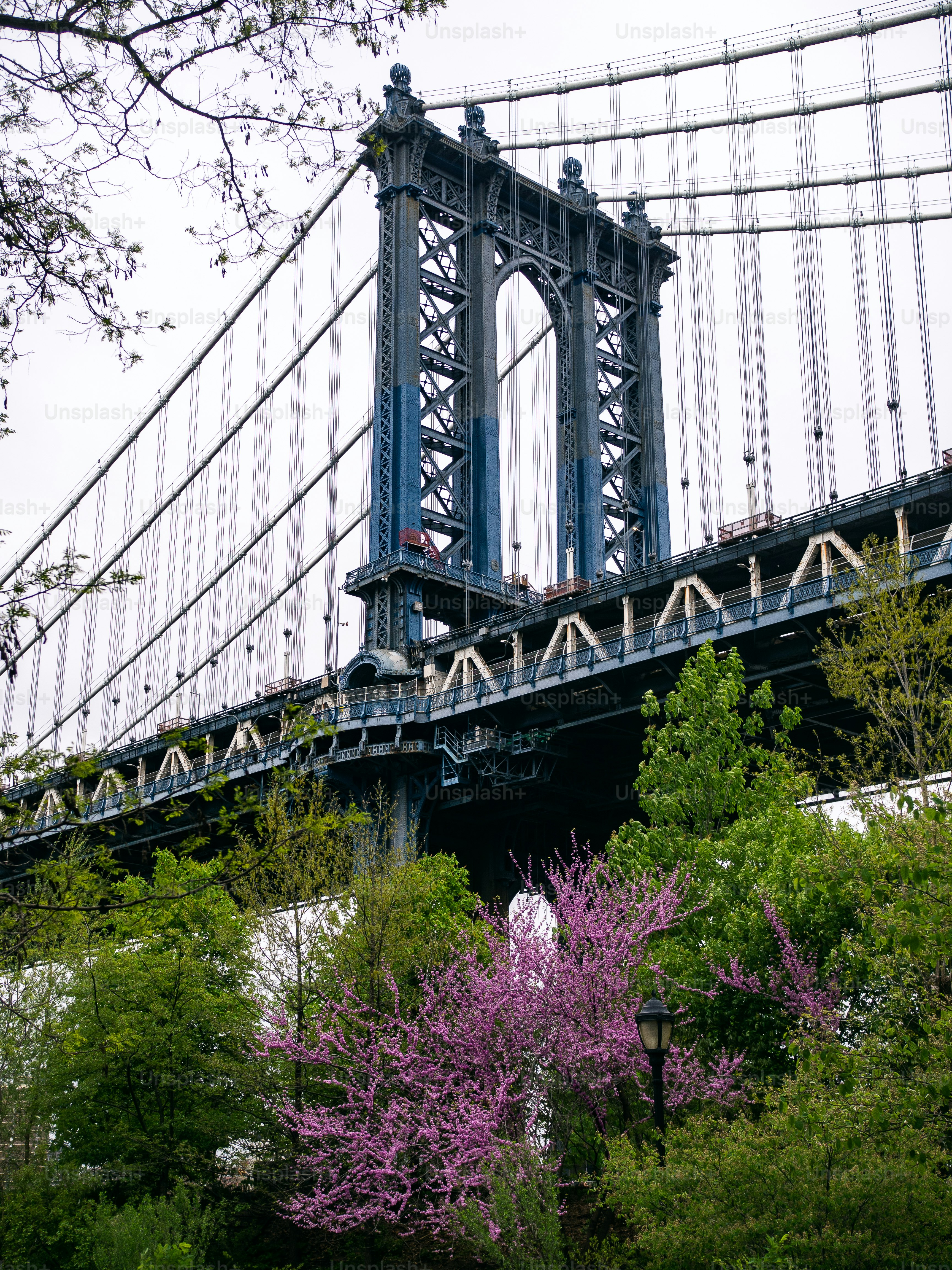 A view of the brooklyn bridge from below photo – Backgrounds Image on ...