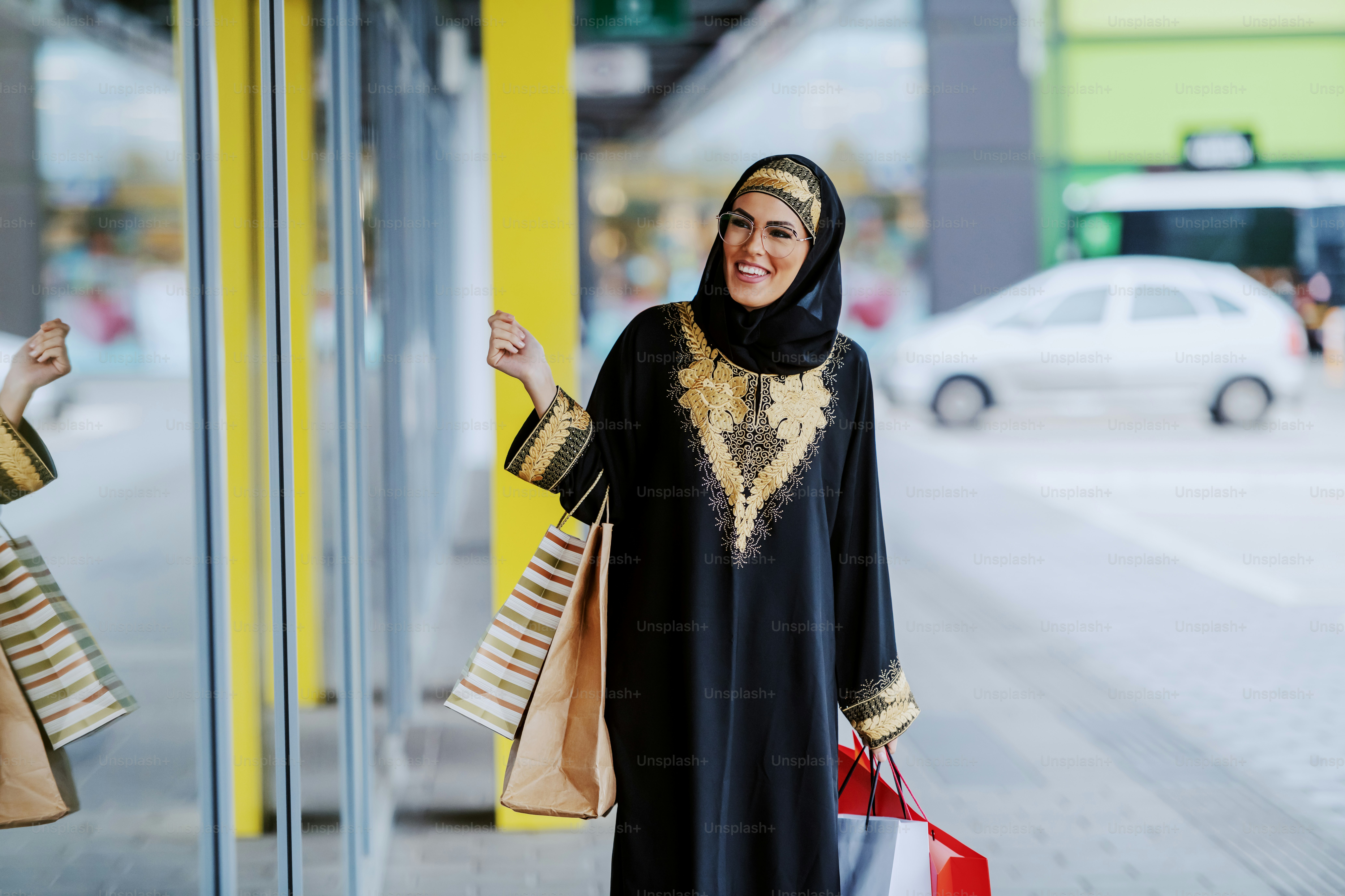 Arab Shopping Pictures | Download Free Images on Unsplash