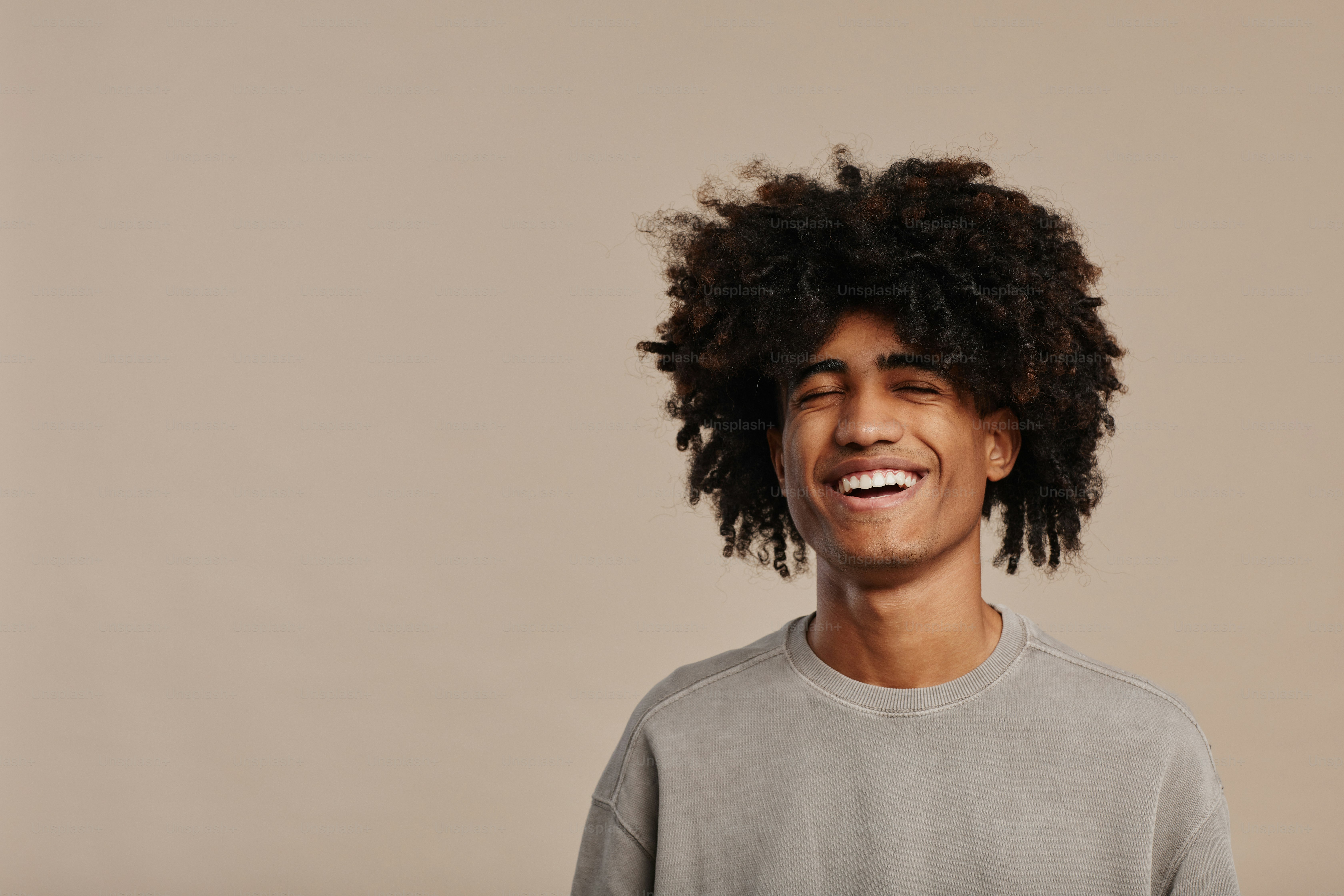 Guy Smiling Pictures | Download Free Images on Unsplash