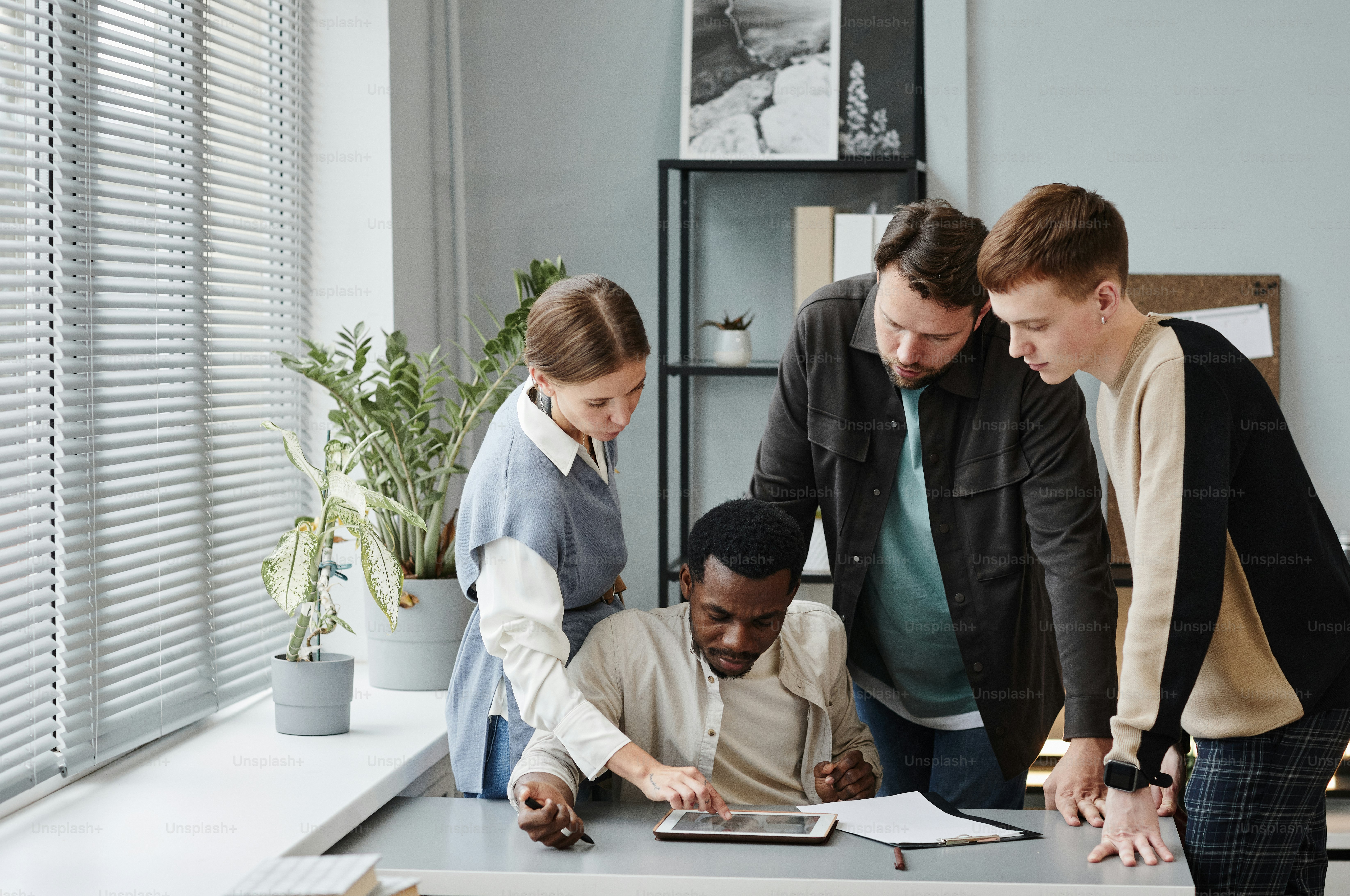 Group Work Pictures [HQ] | Download Free Images on Unsplash