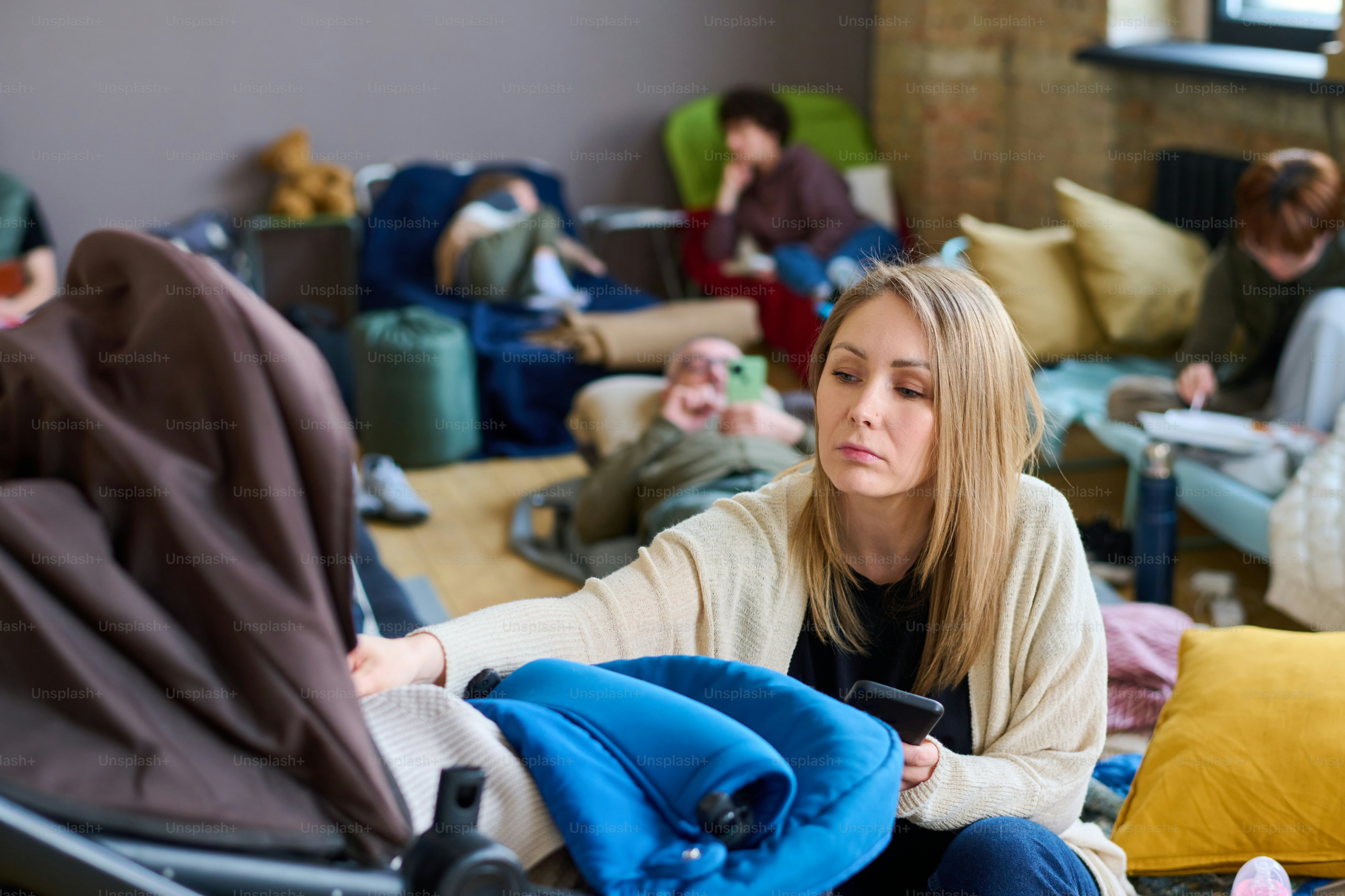 Low Income Pictures | Download Free Images on Unsplash