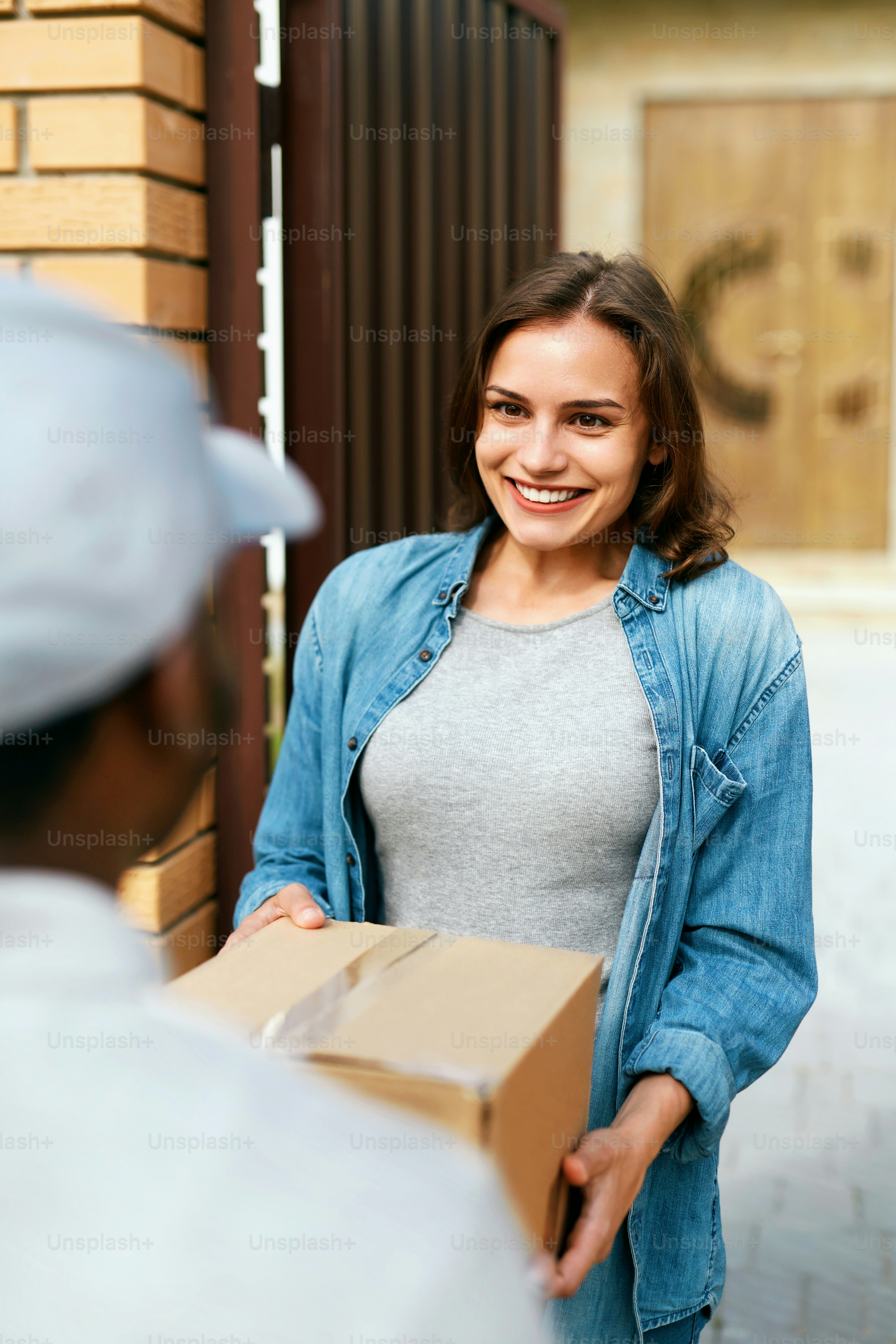 Delivery Service. Courier Delivering Package To Woman Near Truck Car ...