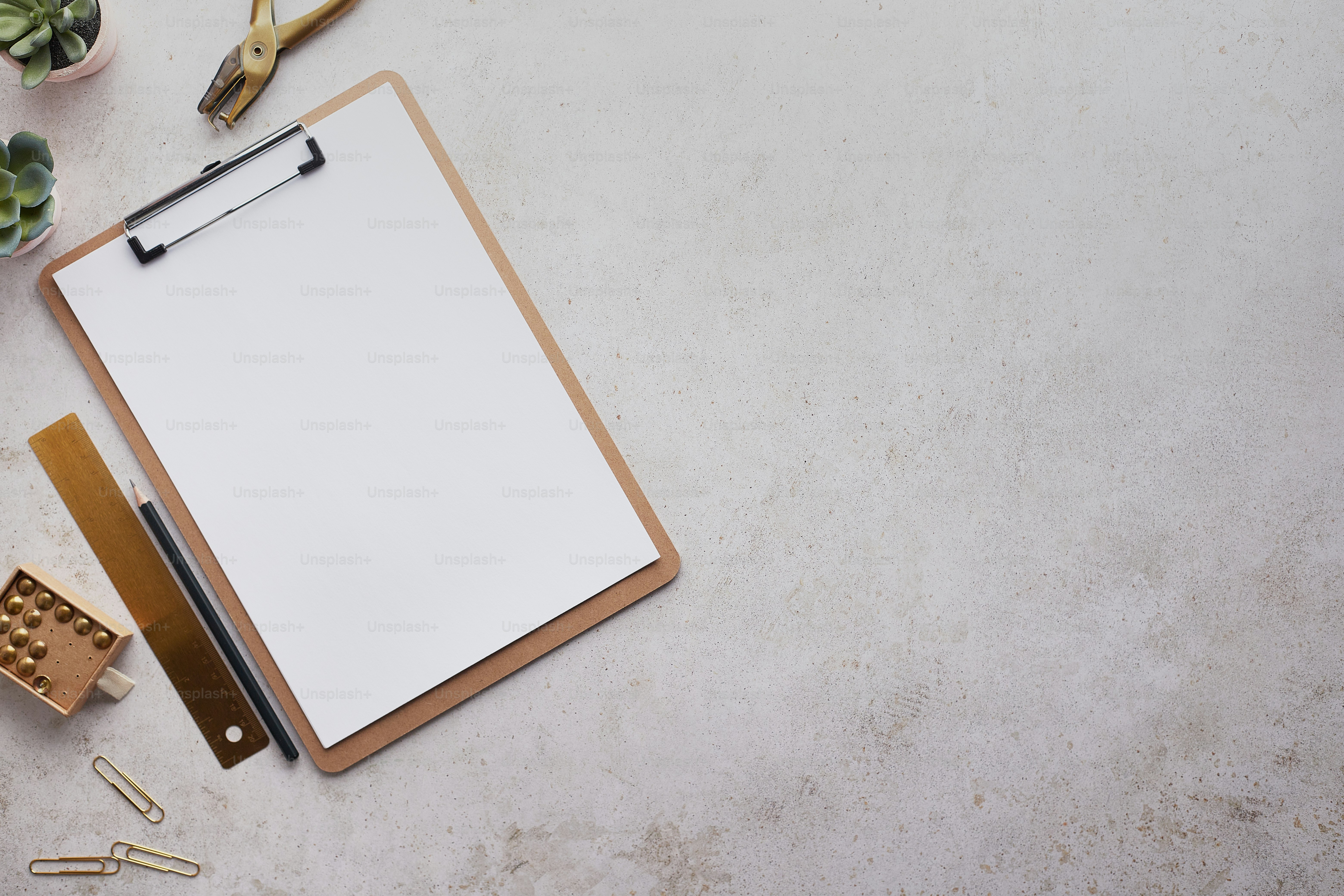 Office | 100+ best free blog, desk, office, and website photos on Unsplash