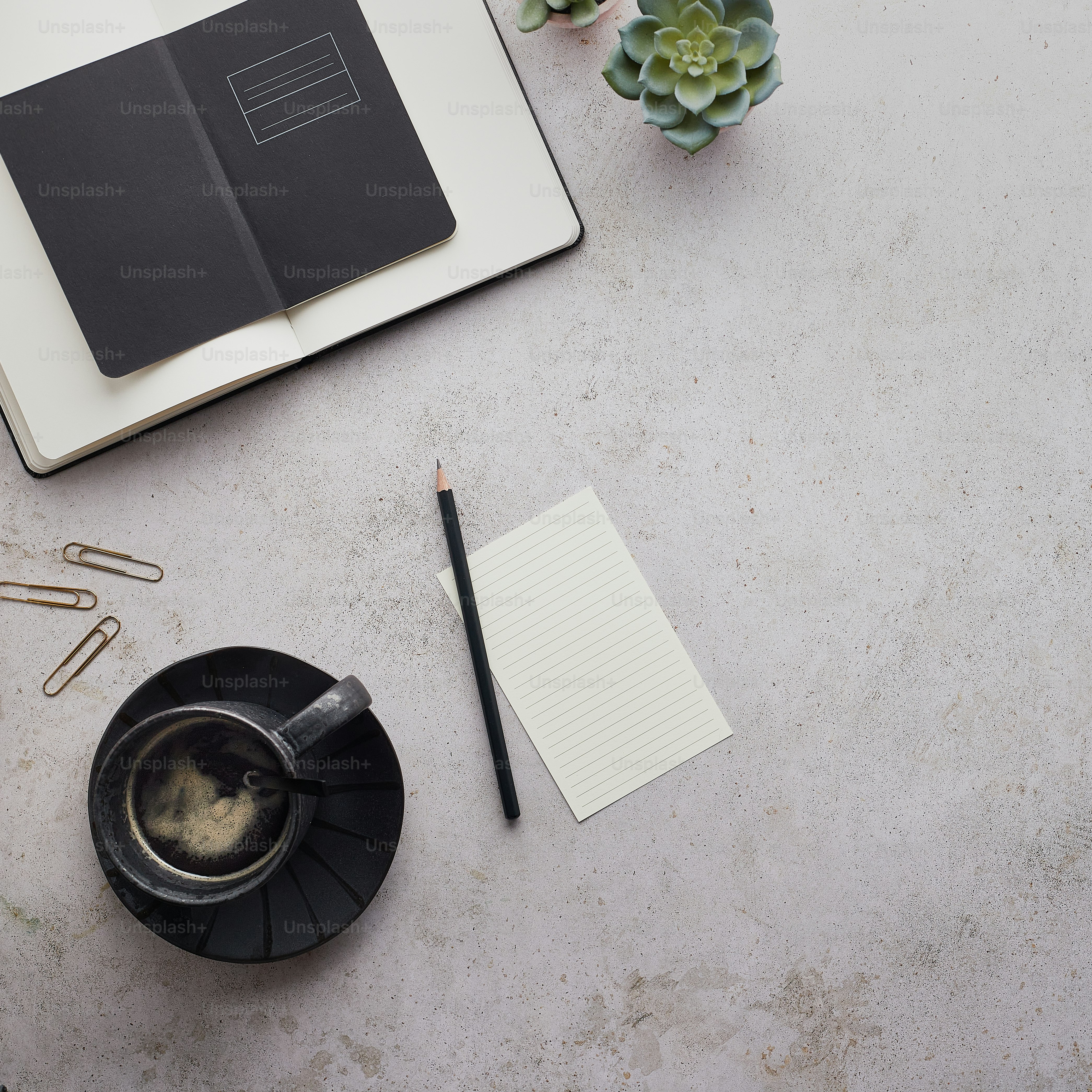 Desk Essentials | 95 best free desk essential, desk, pen, and table ...