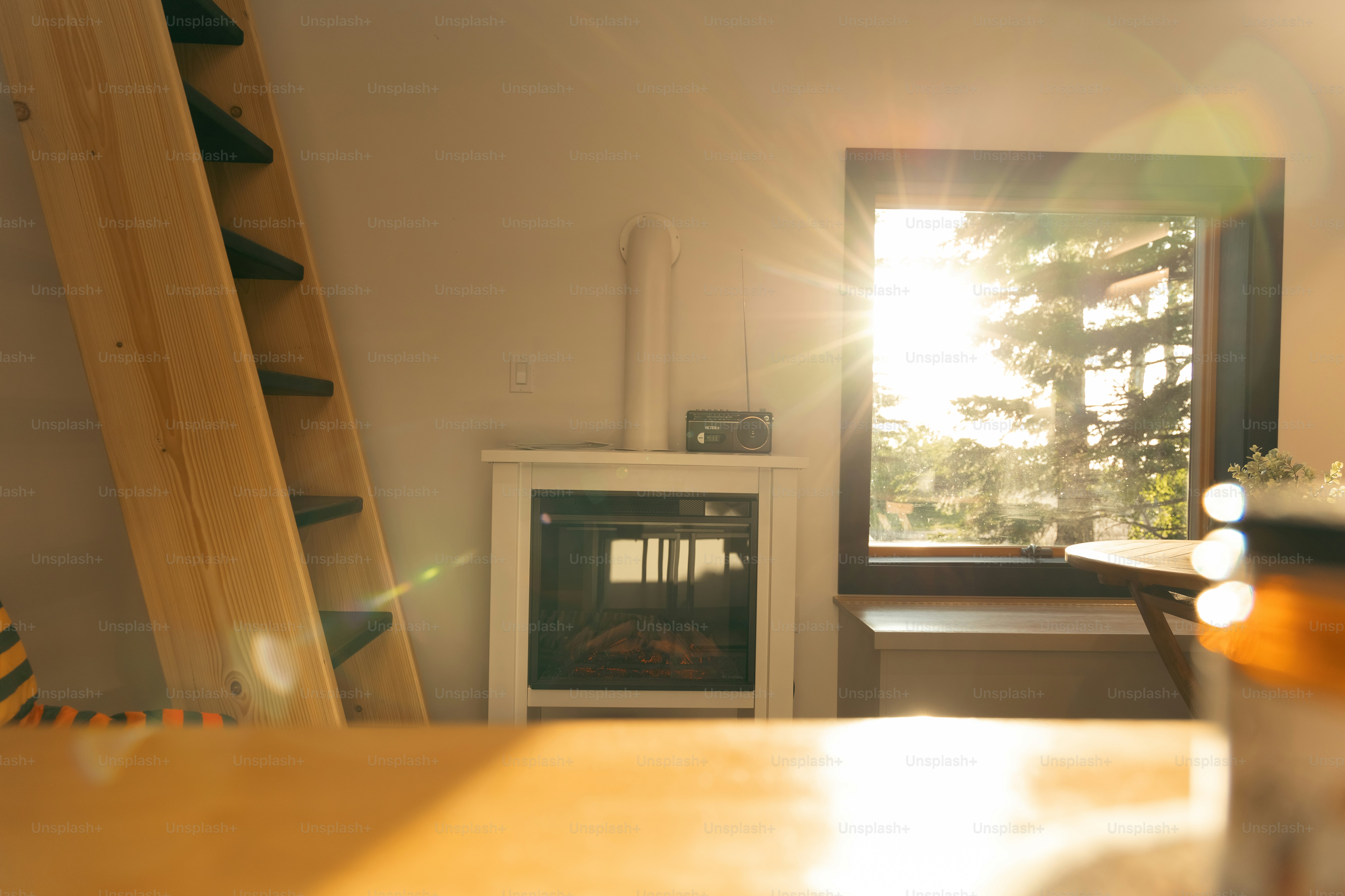 Sunlight Through Window Pictures | Download Free Images on Unsplash