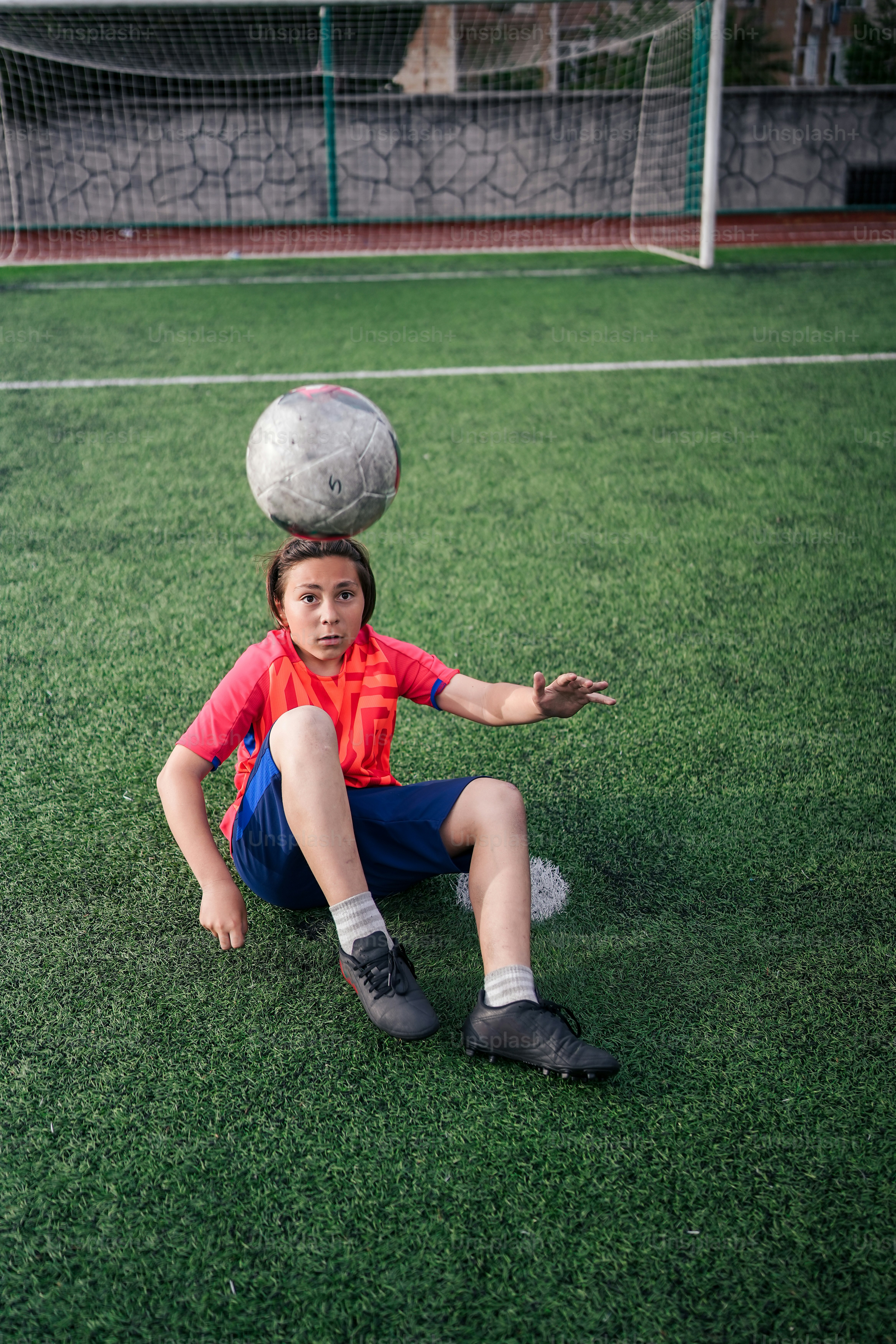 500+ Young Boy Pictures | Download Free Images on Unsplash