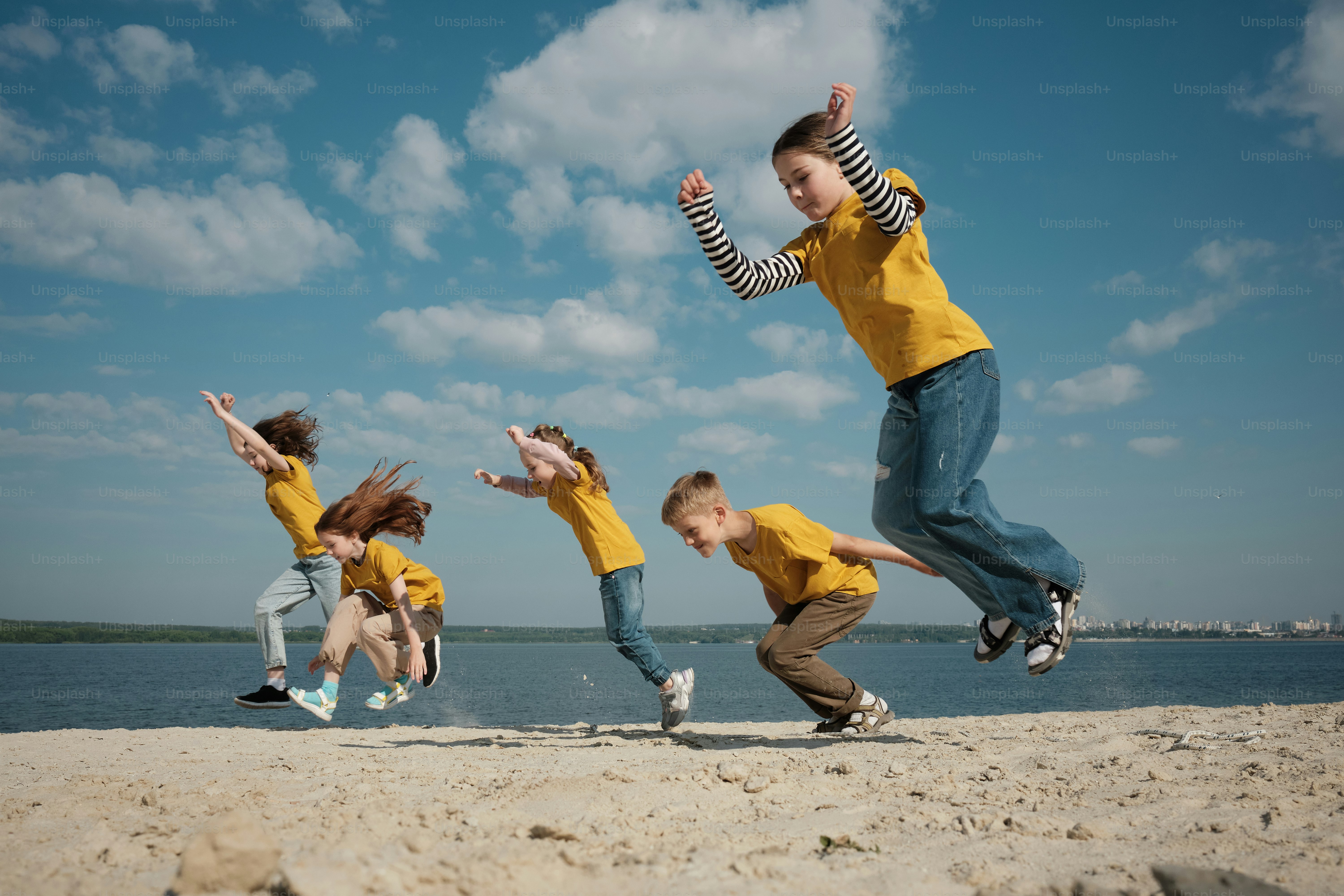 Children Jumping Pictures | Download Free Images on Unsplash