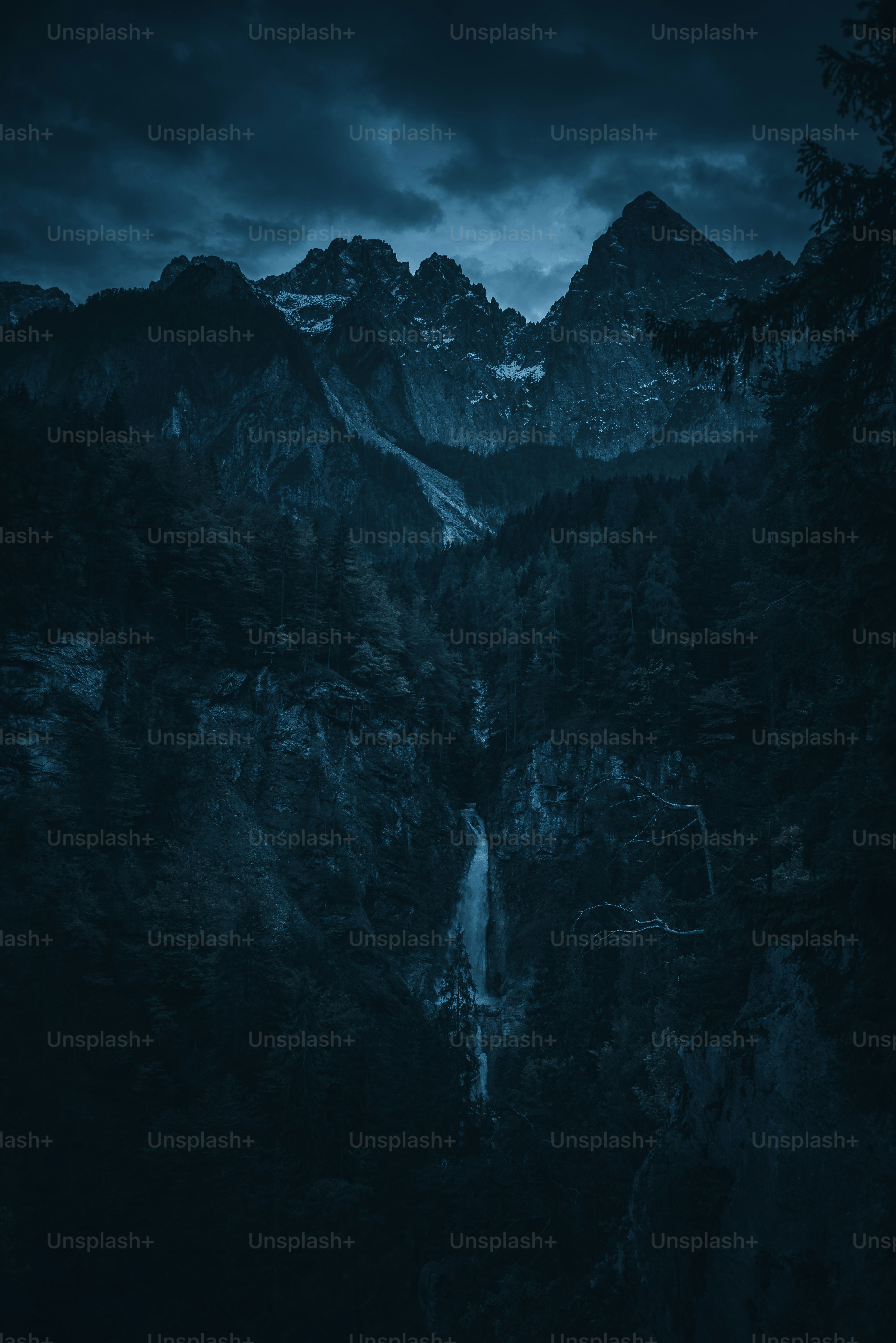 Dark Mode Wallpapers | 100+ best free photos on Unsplash