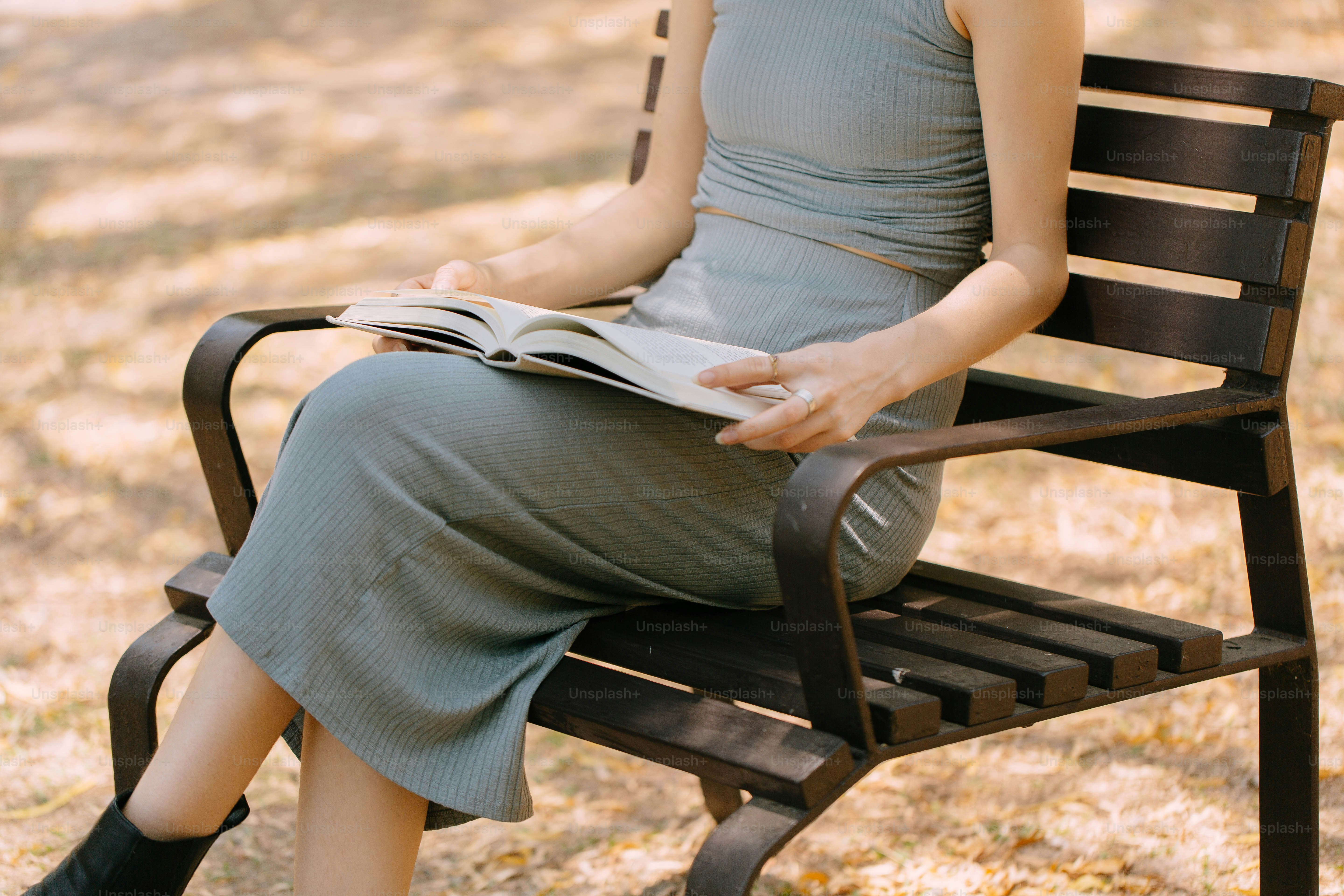 Reading A Book Pictures | Download Free Images on Unsplash