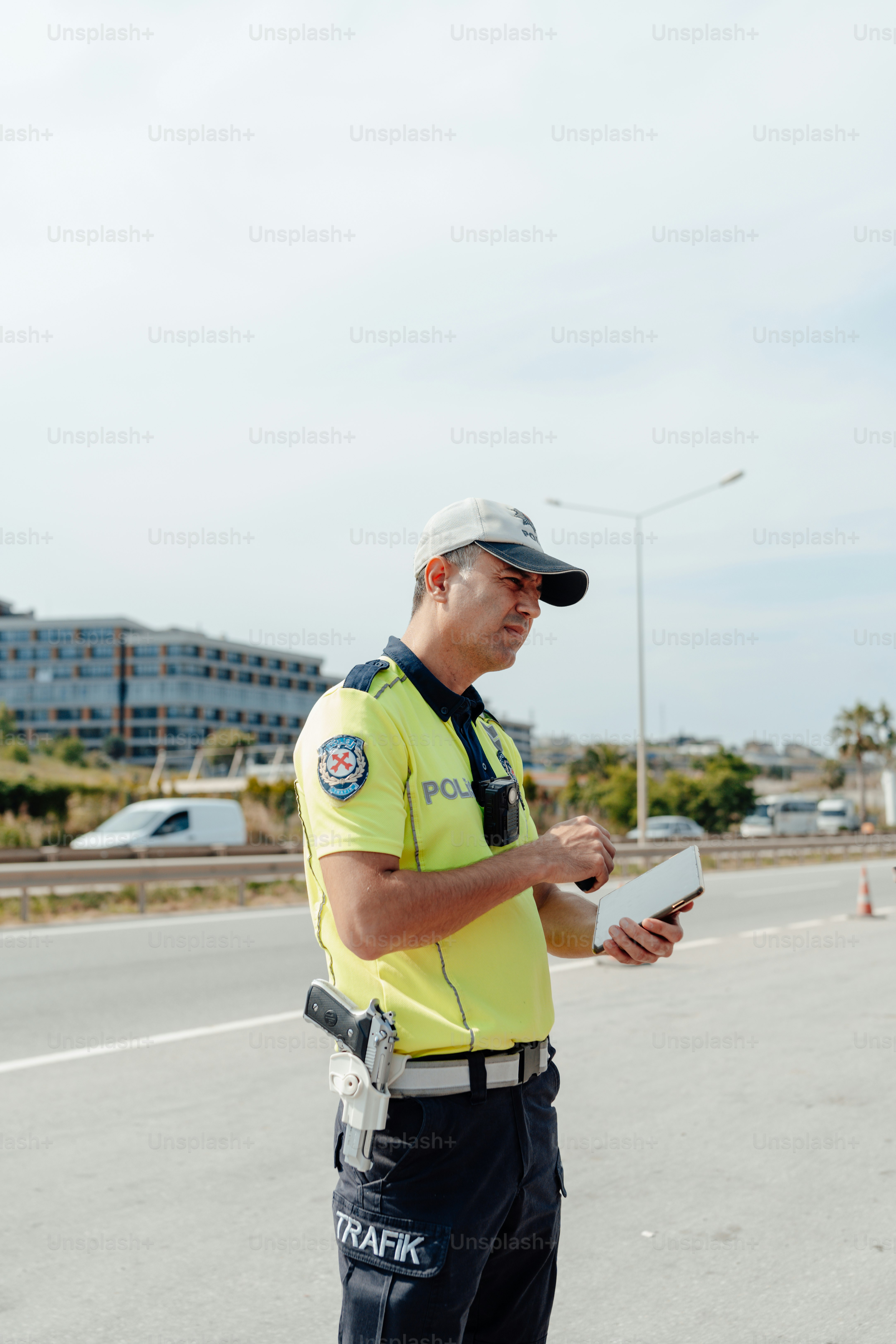 500+ Policeman Pictures [HD] | Download Free Images on Unsplash