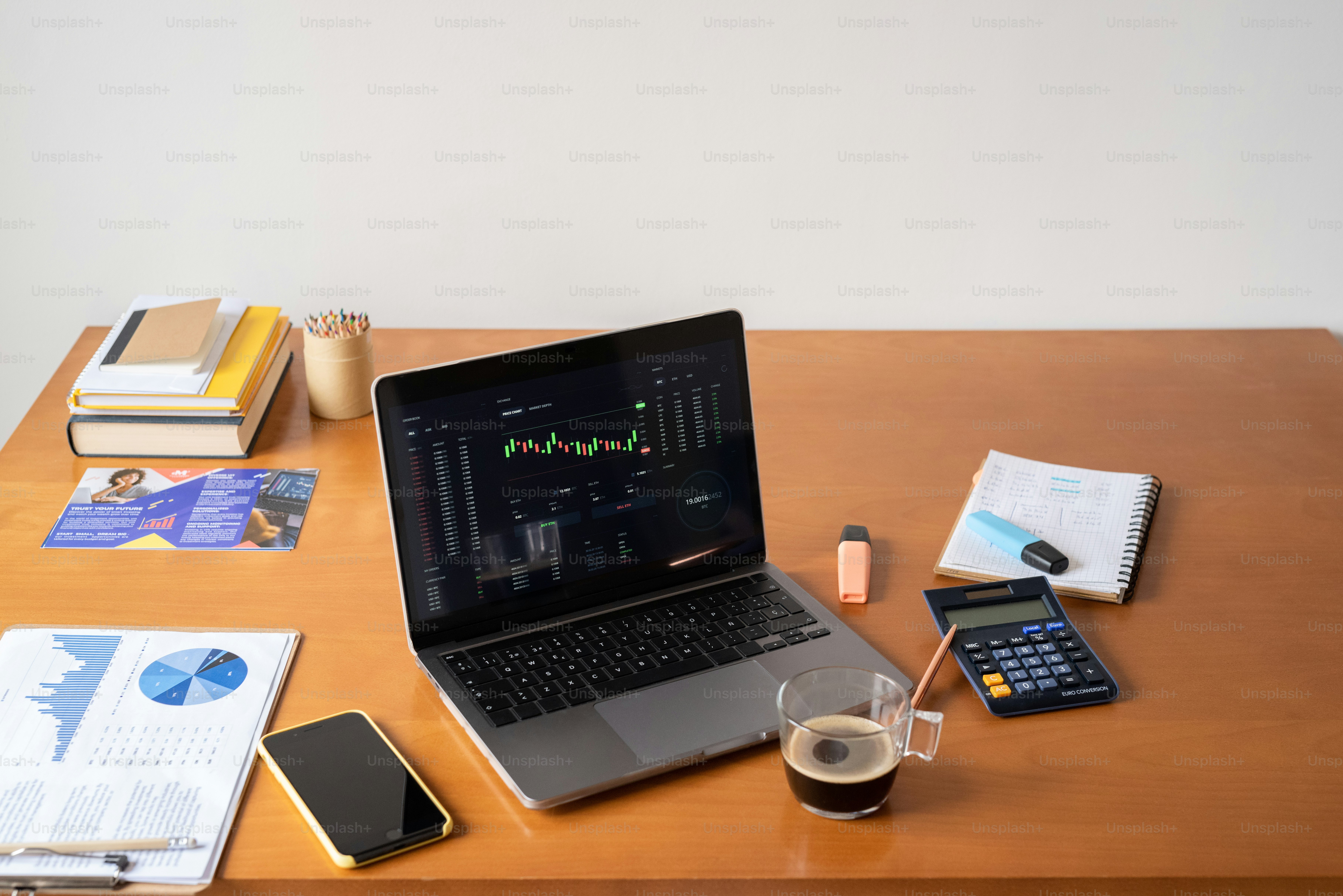 Notebook Computer Pictures | Download Free Images on Unsplash