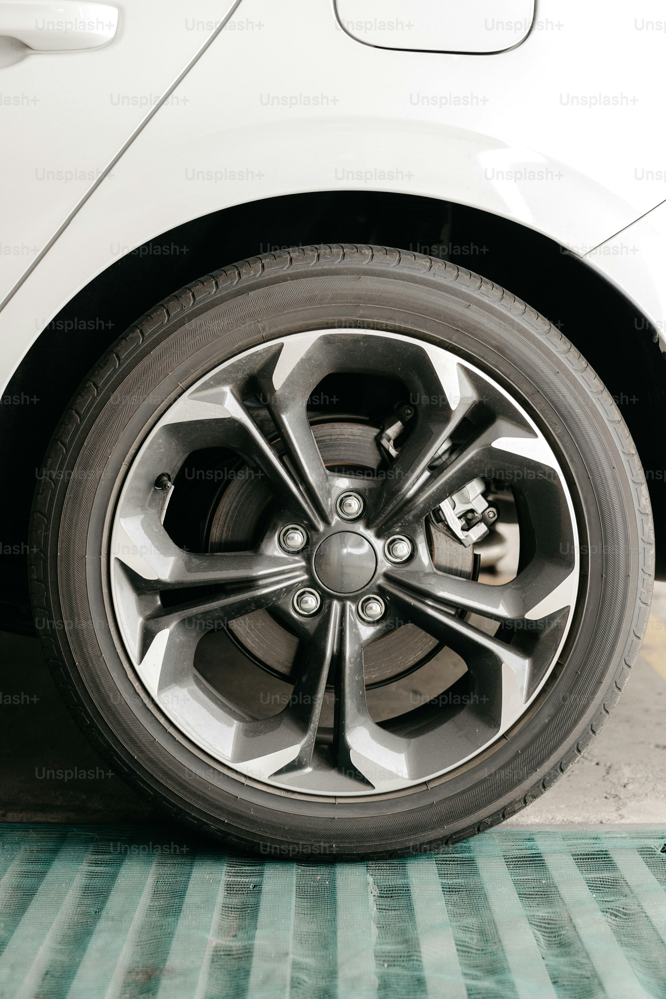 100+ Wheel Pictures | Download Free Images on Unsplash