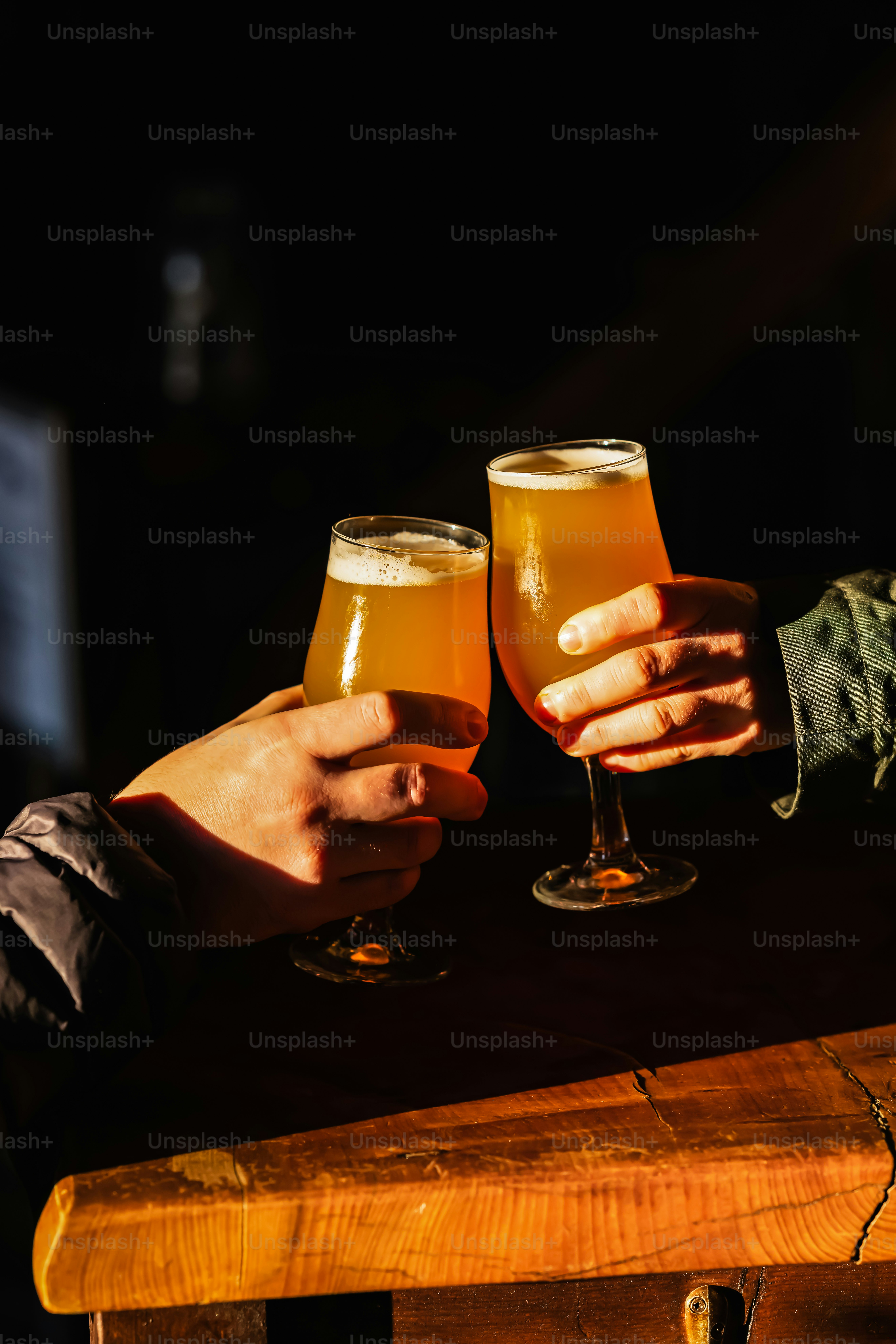 Beer Cheers Pictures | Download Free Images on Unsplash