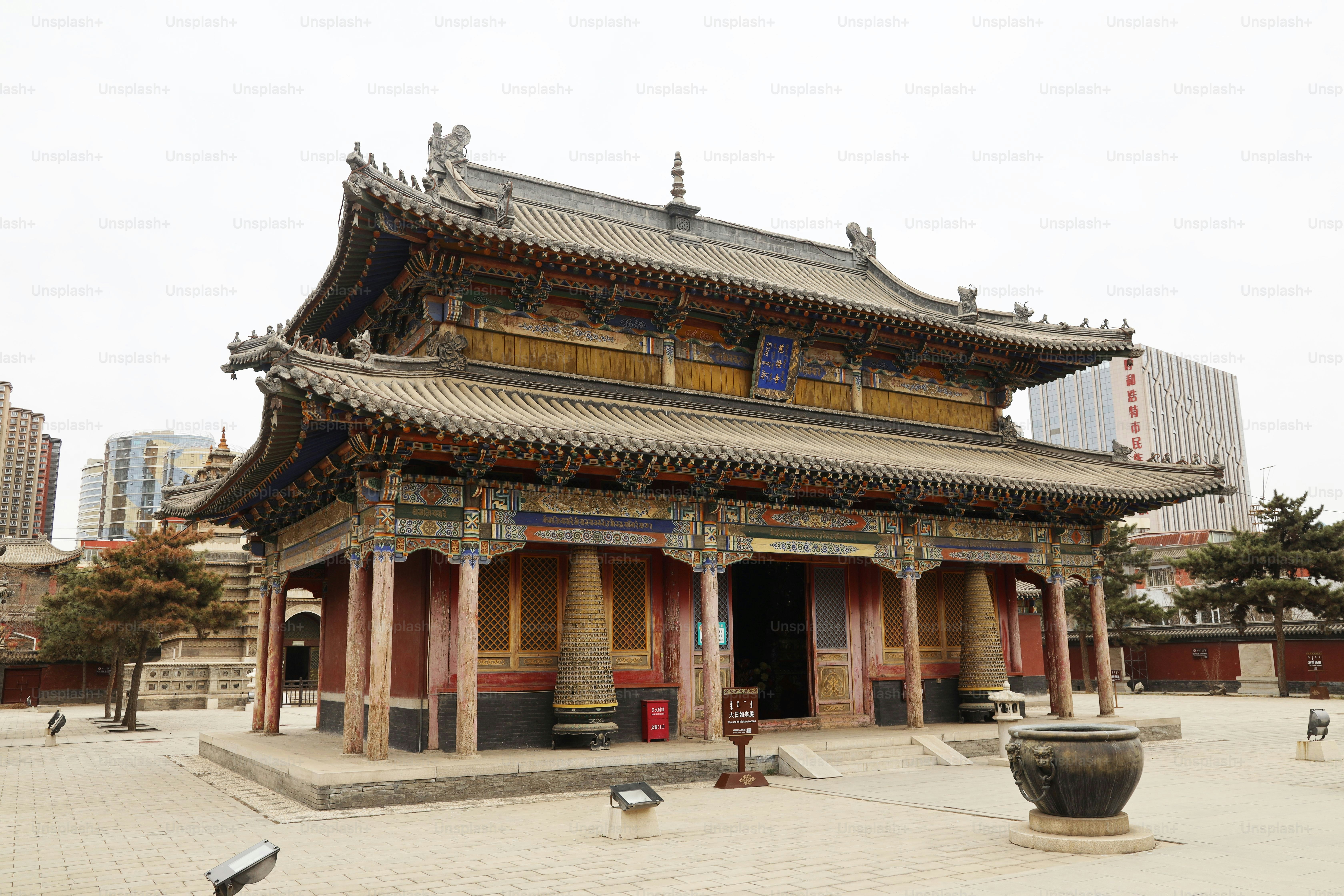 The Buddhist temple of Hohhot, Five Pagoda temple in Inner Mongolia ...