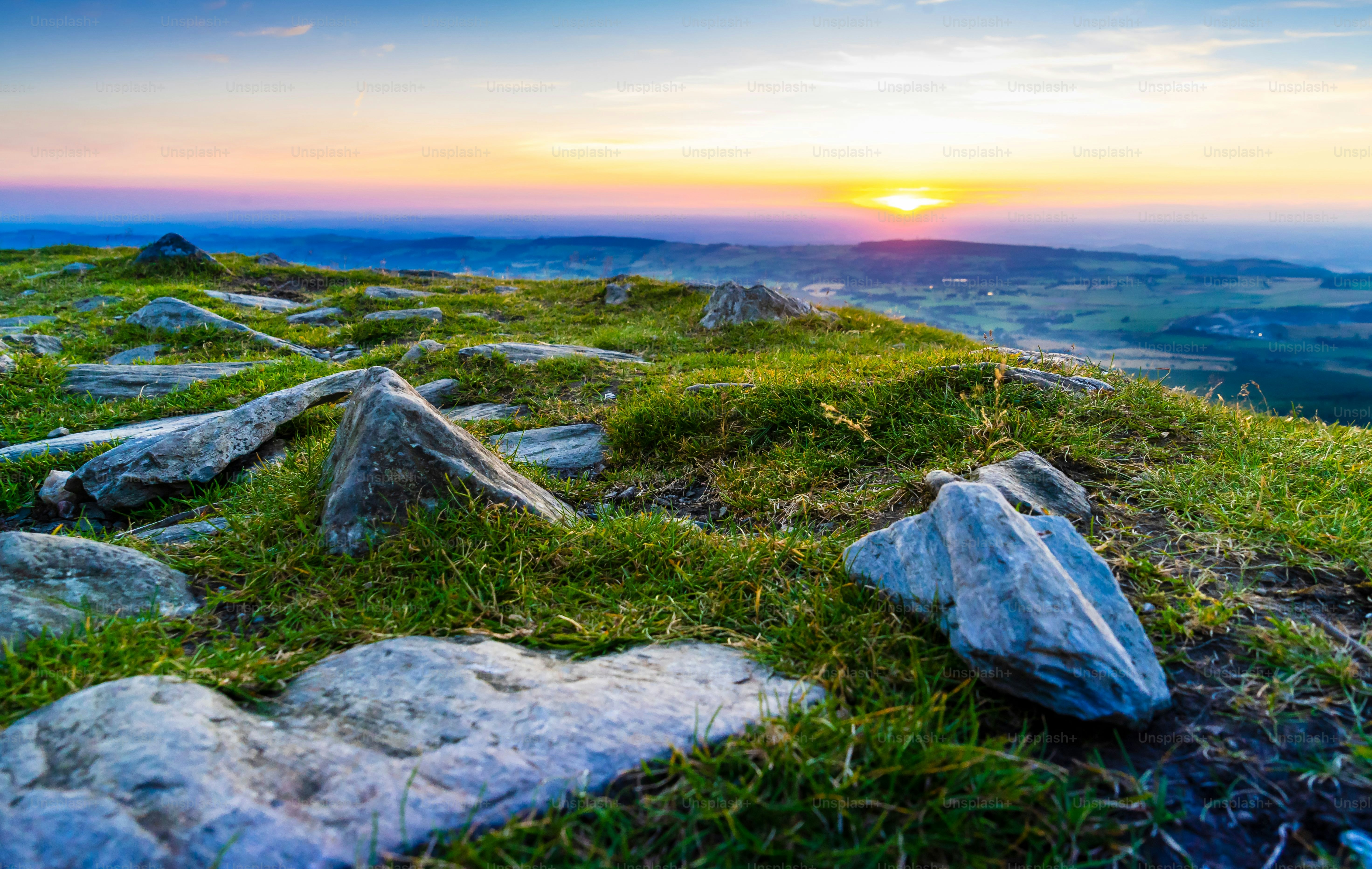 Sundown in the Wicklow Mountains photo – Outdoors Image on Unsplash
