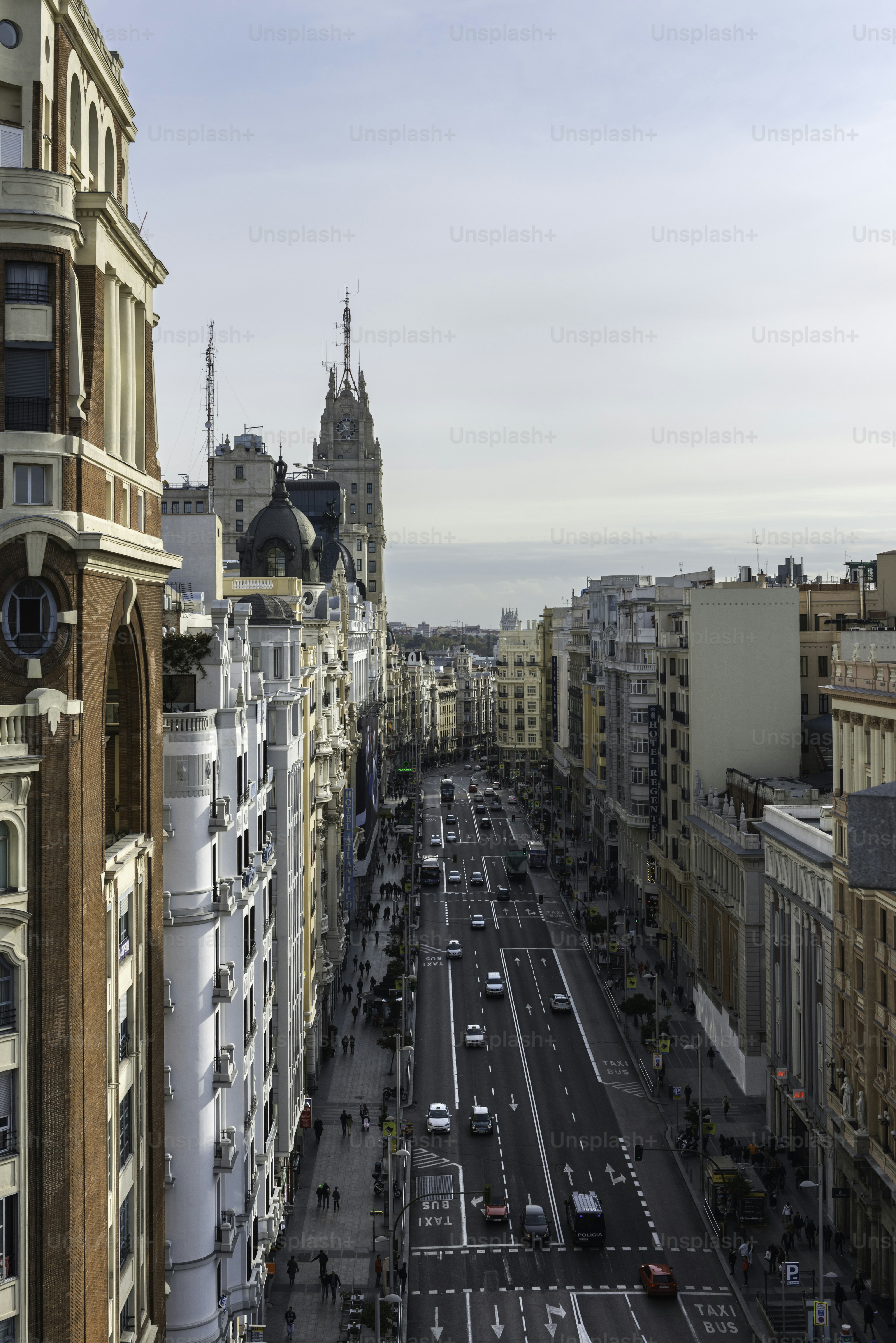Gambar Gran Via Madrid | Unduh Gambar Gratis di Unsplash