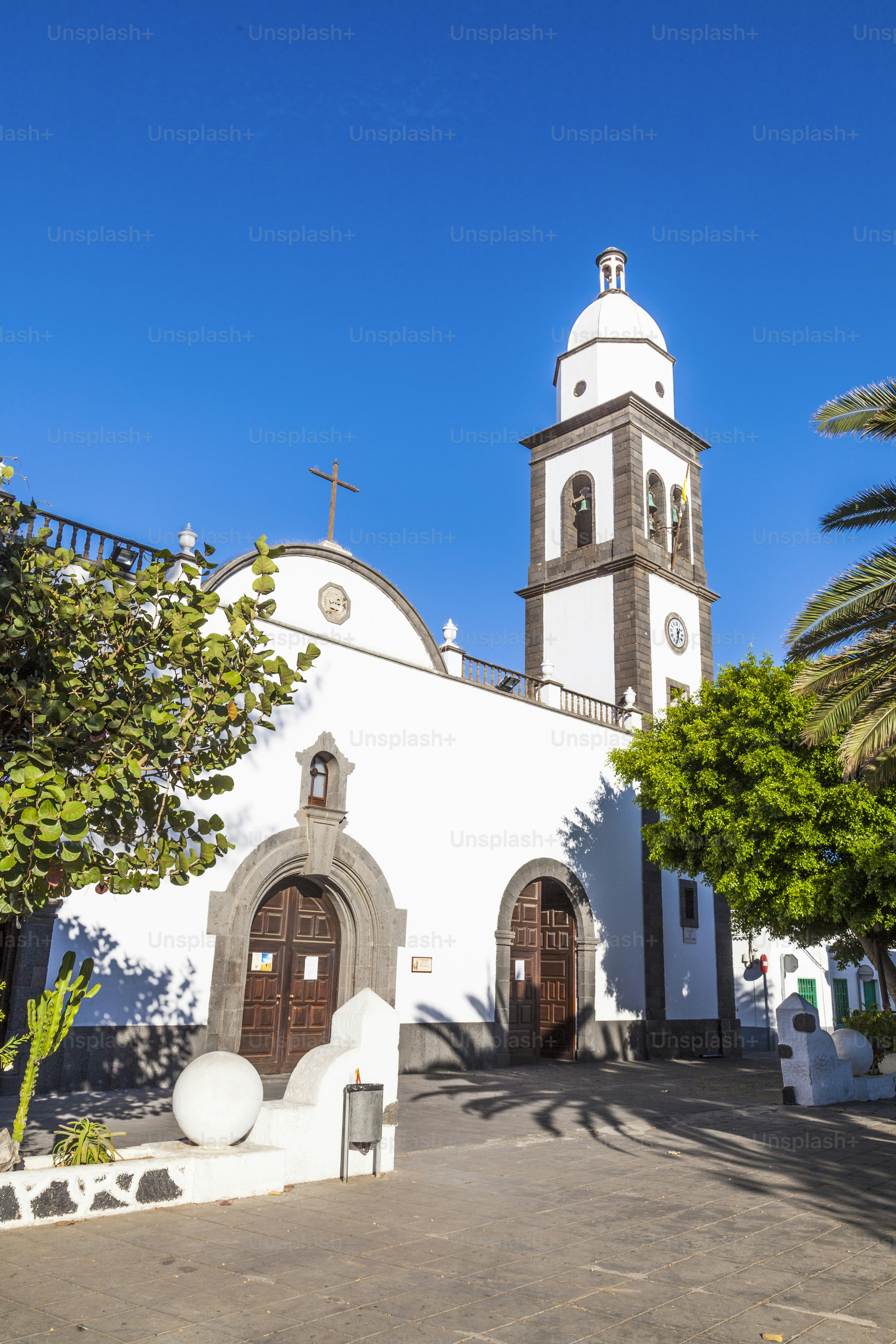 The beautiful church of San Gines in Arrecife with its white-washed ...