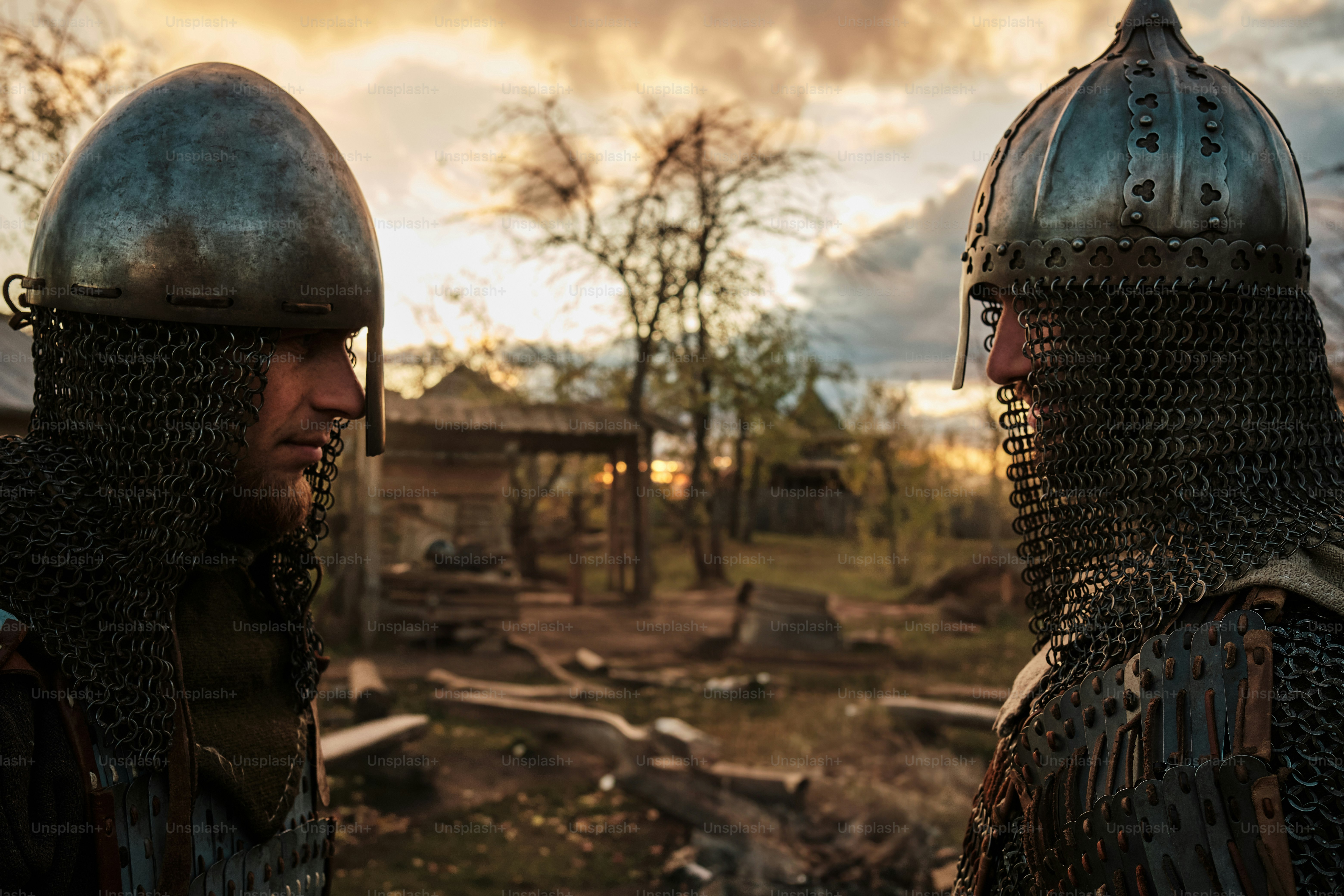 A couple of men in armor kissing each other photo – Man Image on Unsplash