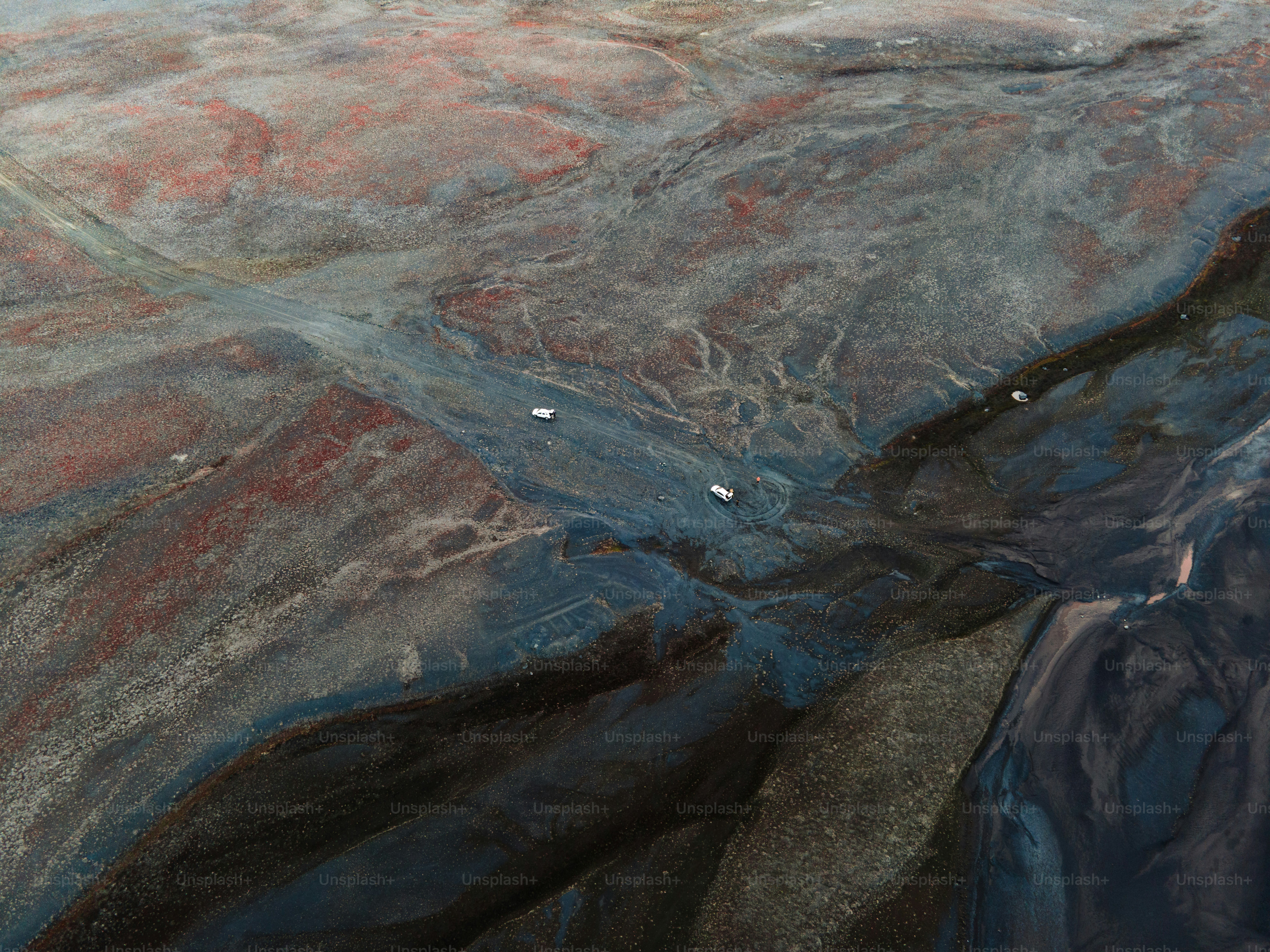 An aerial view of a large rock formation photo – Travel Image on Unsplash