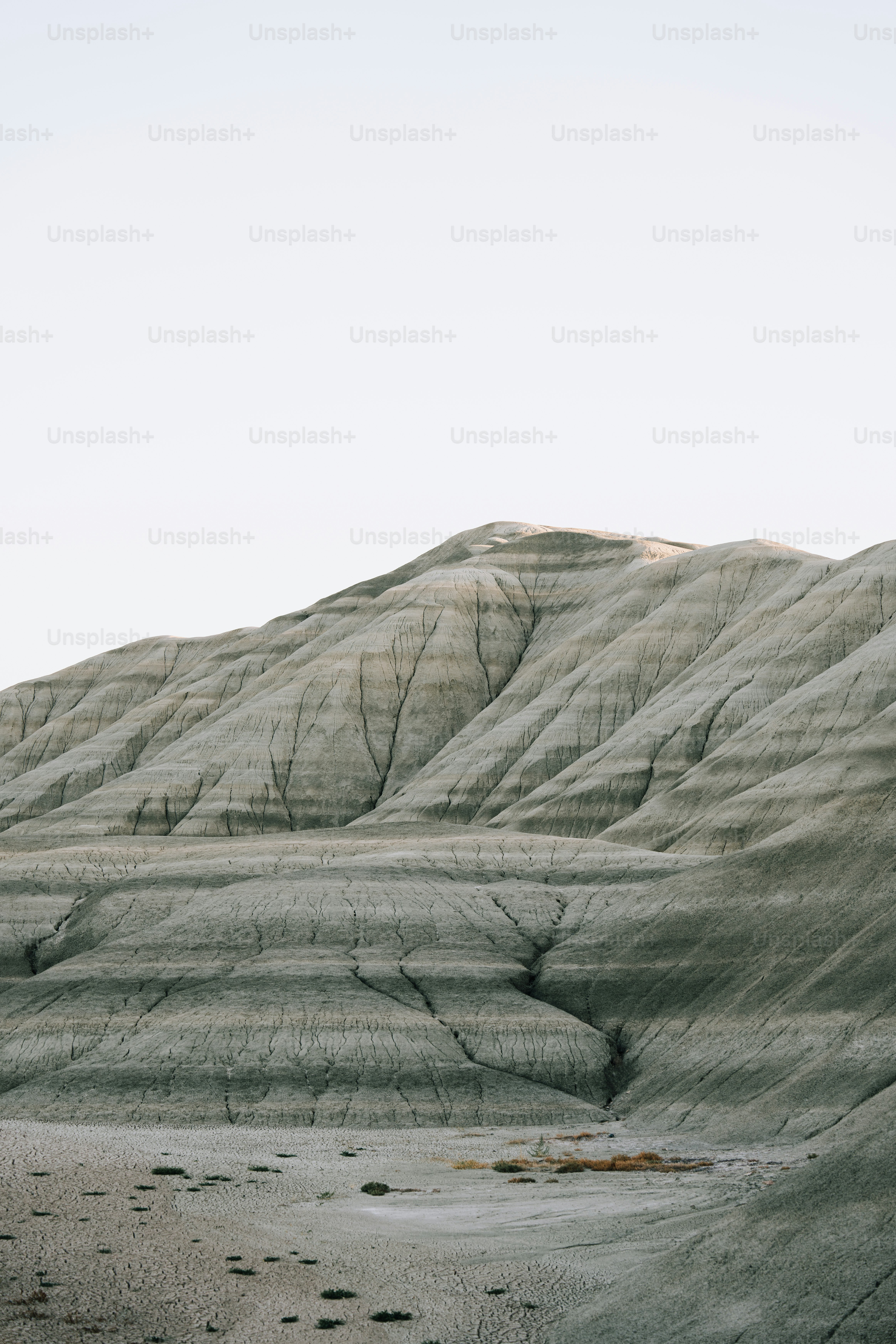 A large hill with a sky in the background photo – Türkiye Image on Unsplash