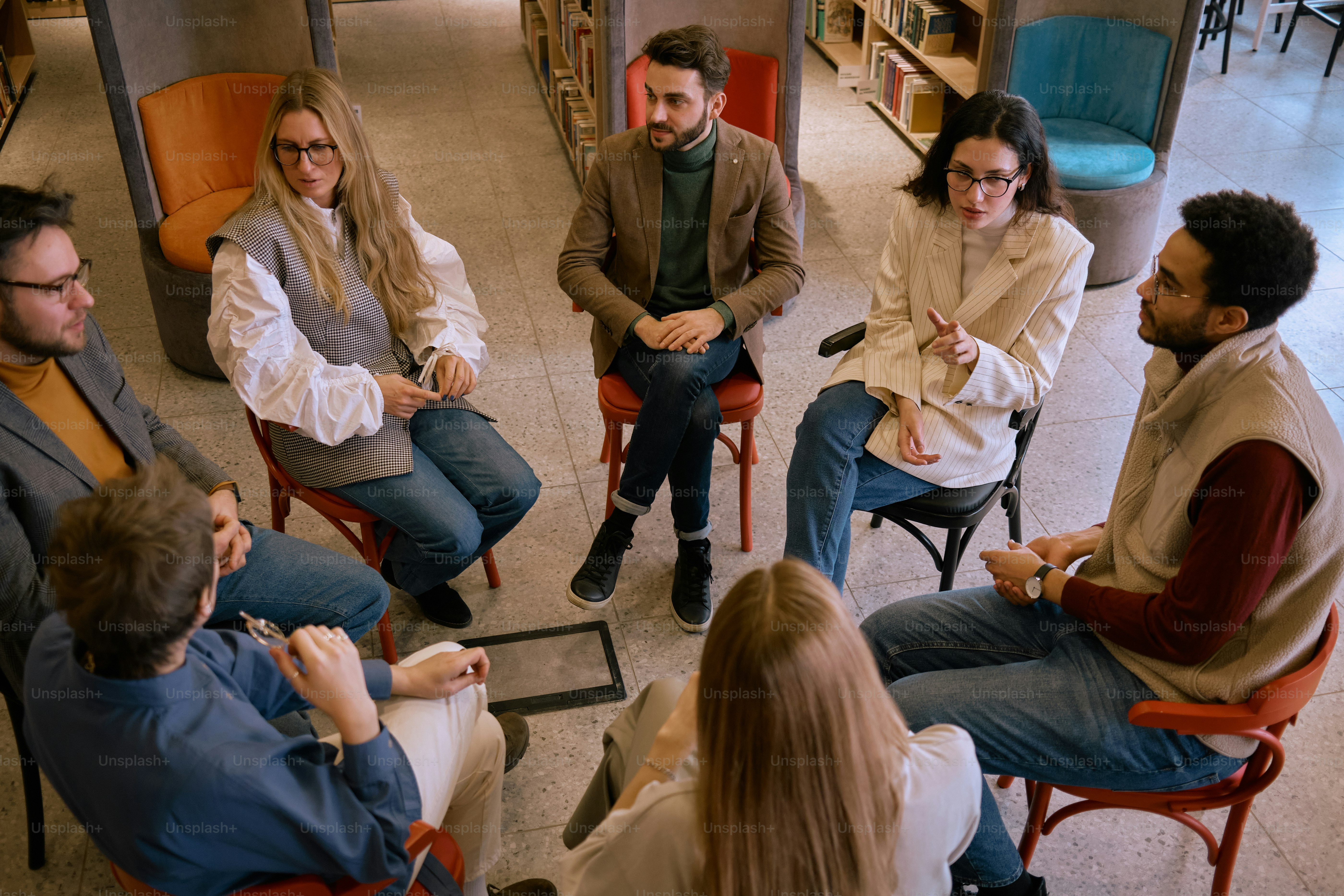 Group Conversation Pictures | Download Free Images on Unsplash