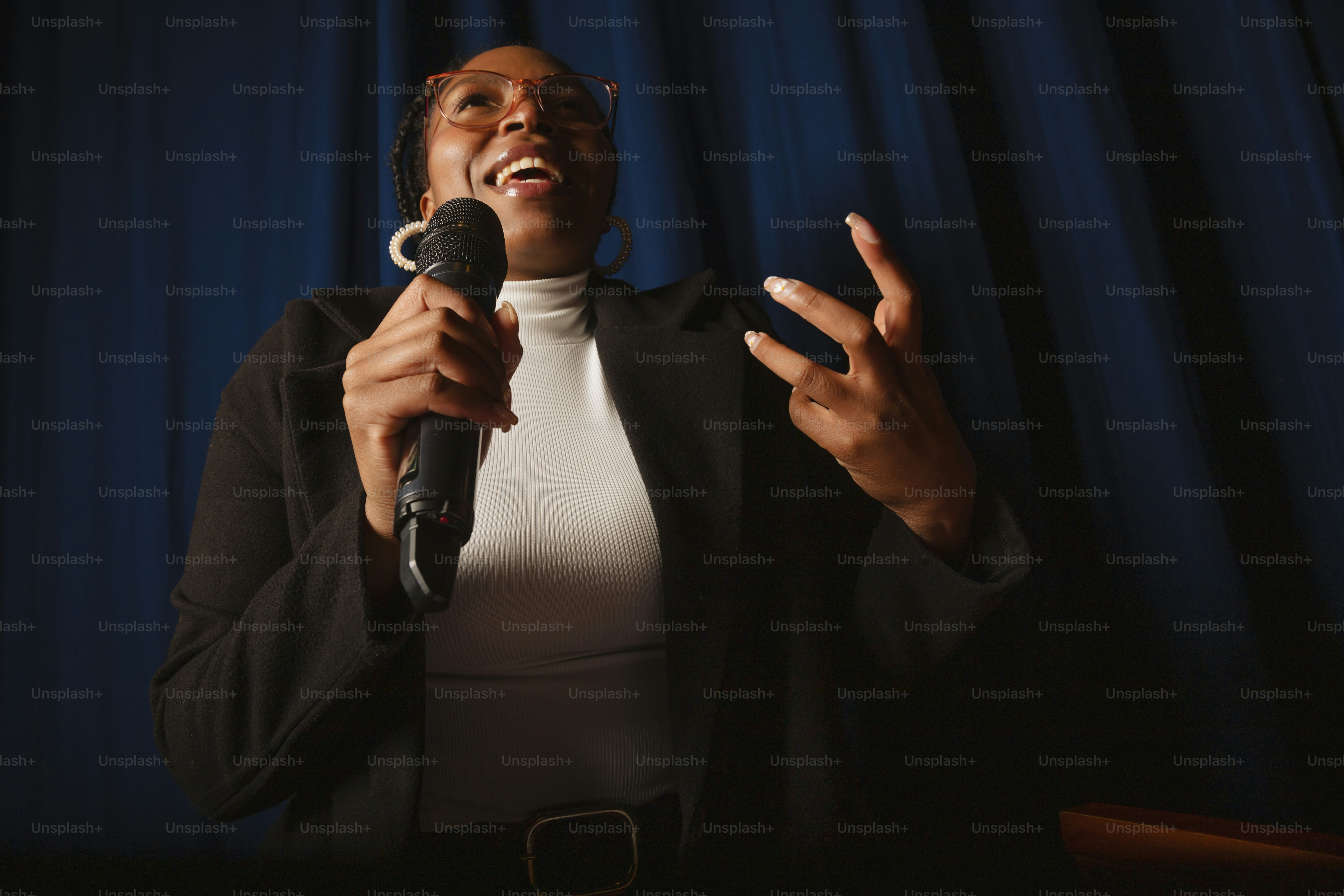 Stand Up Comedy Pictures | Download Free Images on Unsplash