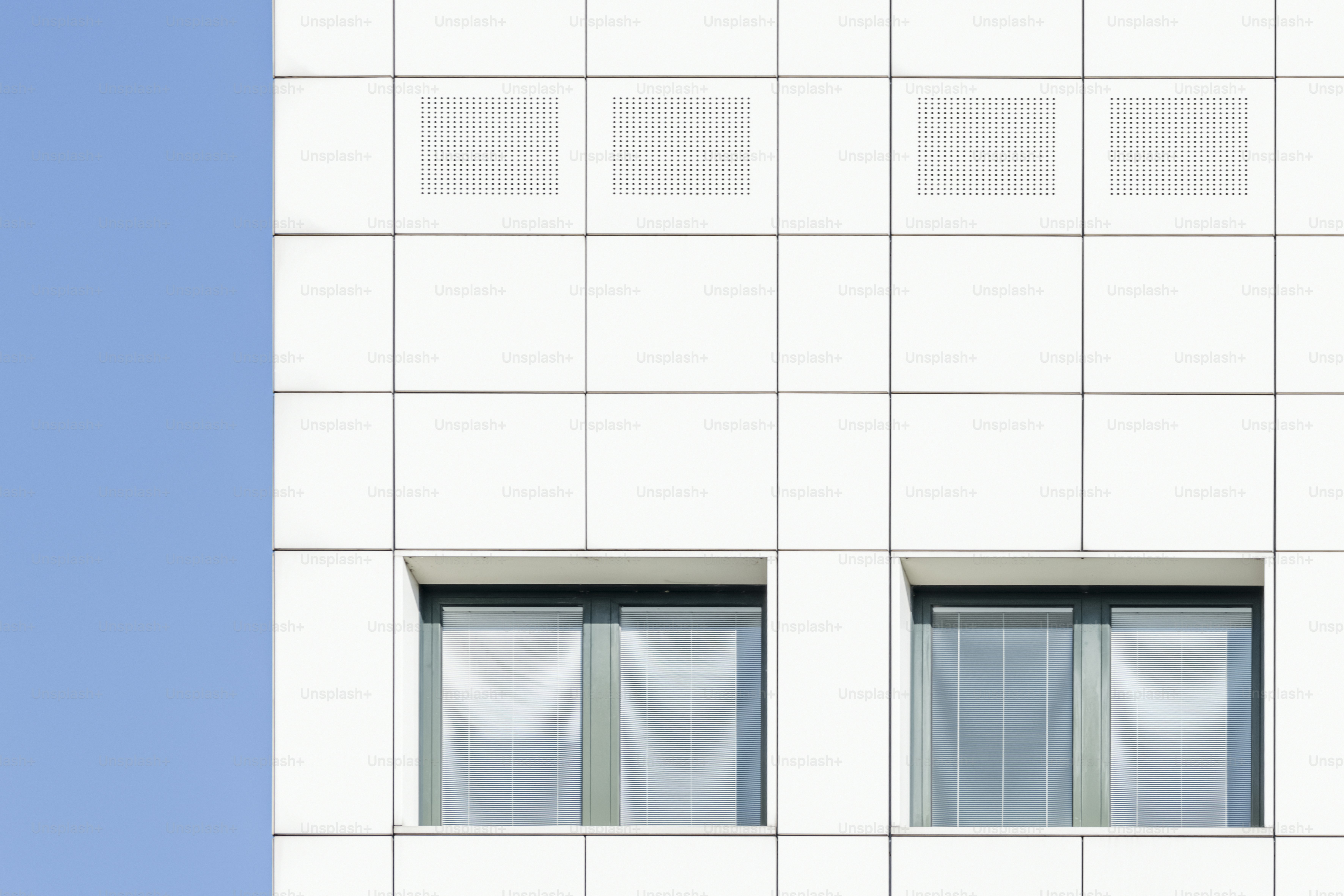 Aluminium Window Pictures | Download Free Images on Unsplash