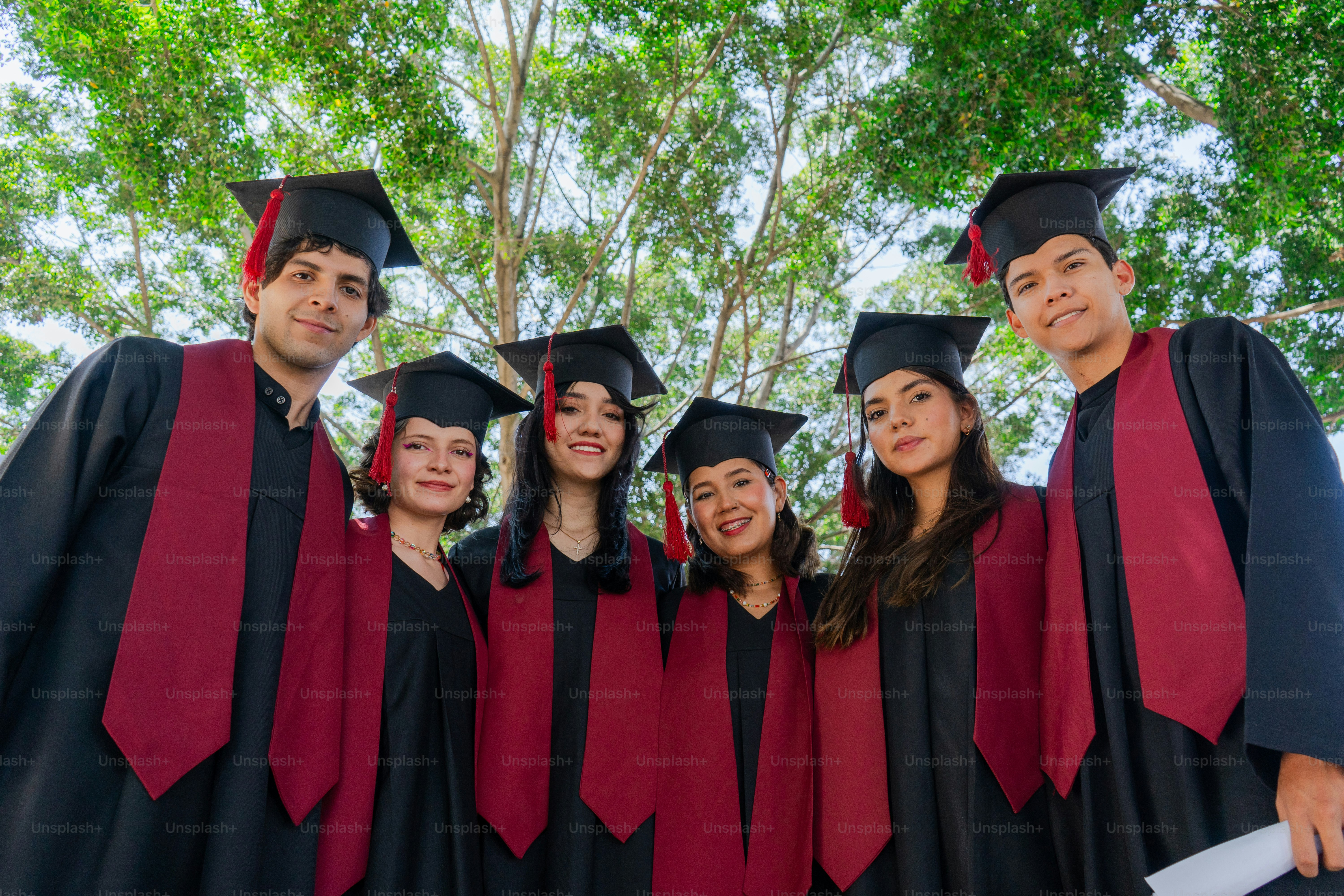 Graduate Student Pictures | Download Free Images on Unsplash