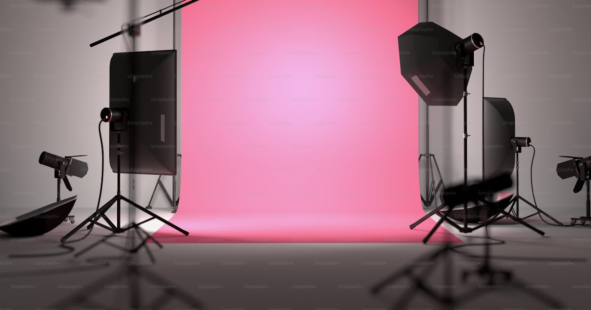 패션 사진 스튜디오 빈 배경 와 스튜디오 장비 3d 일러스트레이션입니다 사진 Unsplash의 개념 이미지