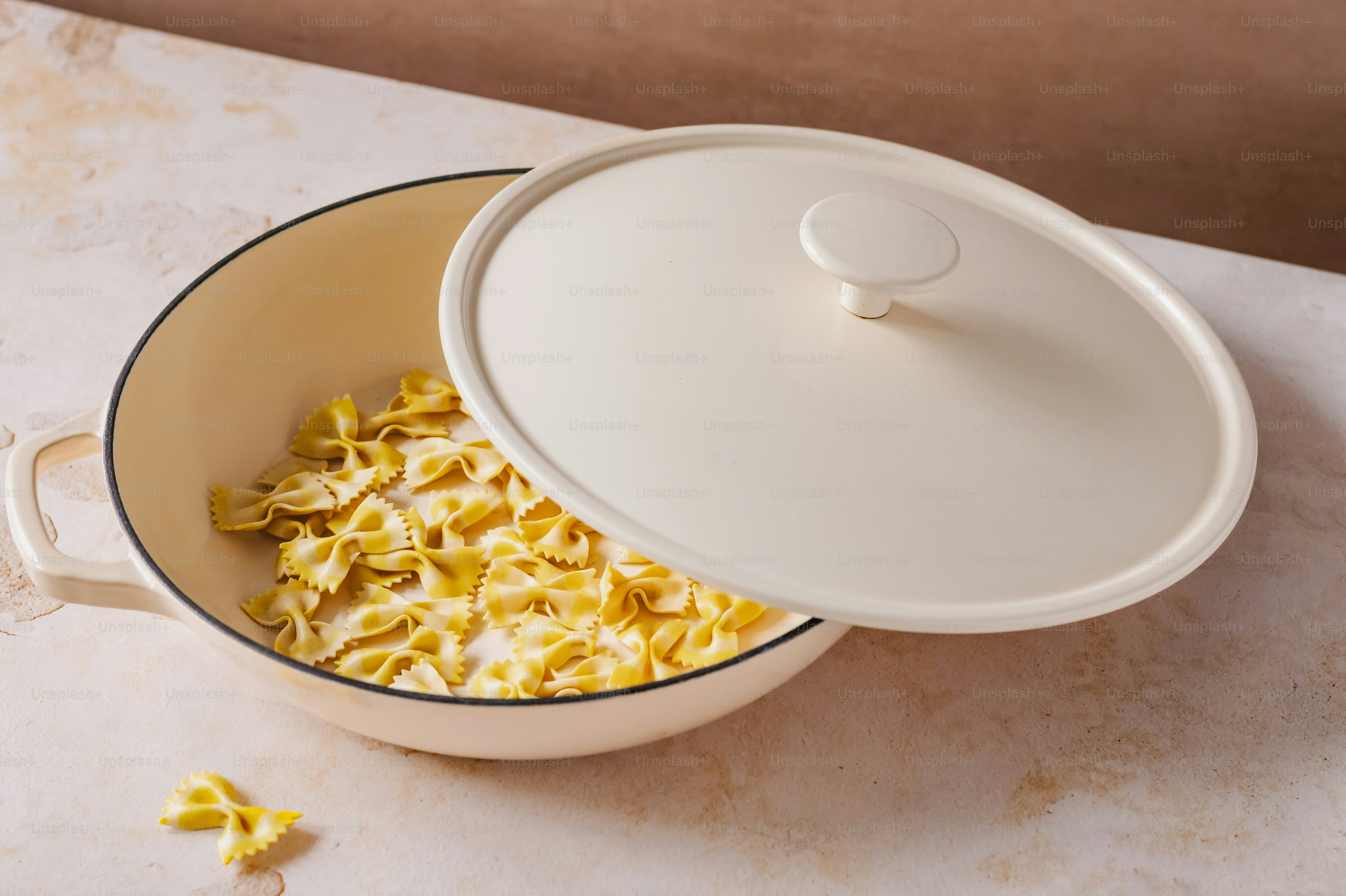 Lid Pictures | Download Free Images on Unsplash