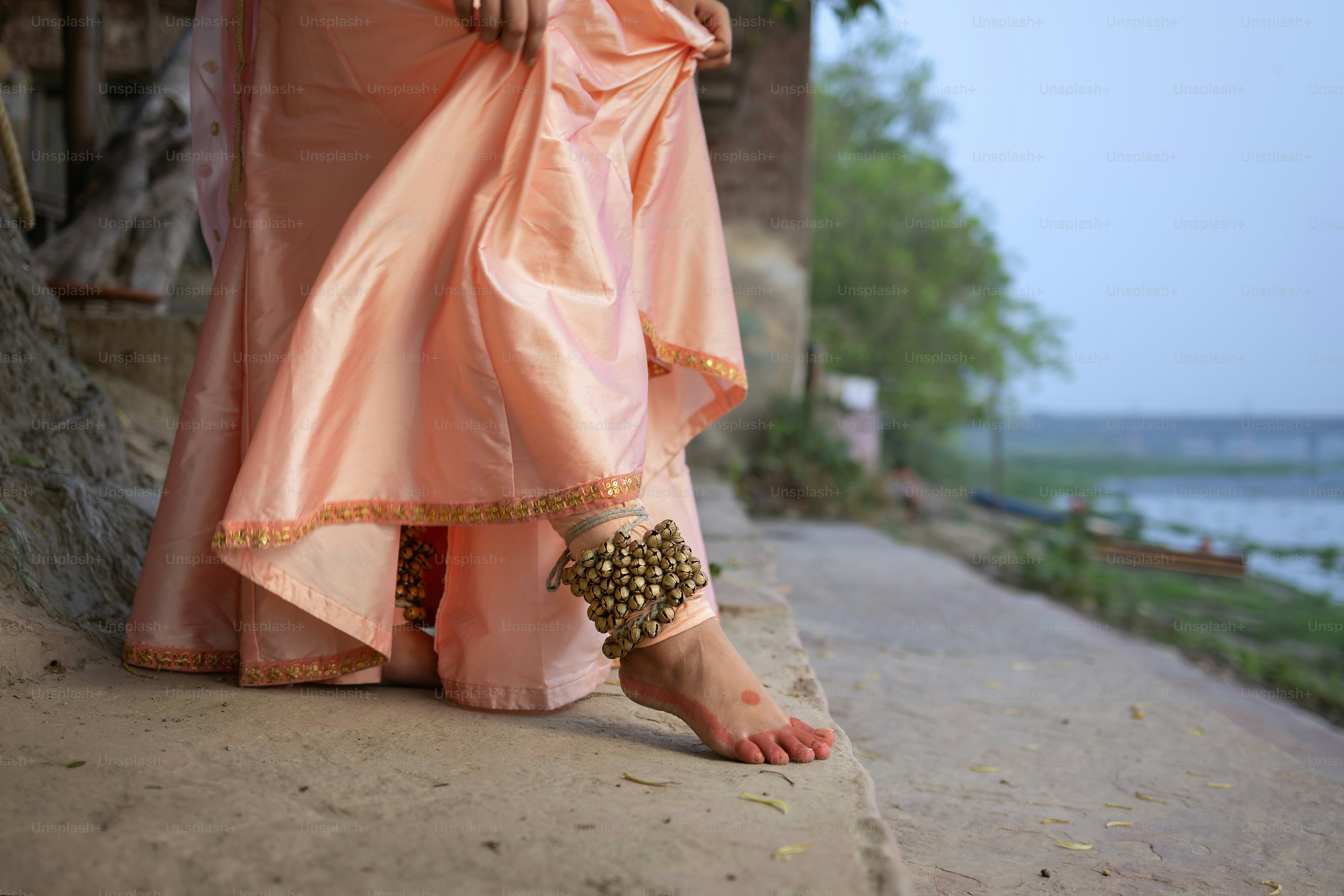 30k+ Women Indian Feet Pictures | Download Free Images on Unsplash