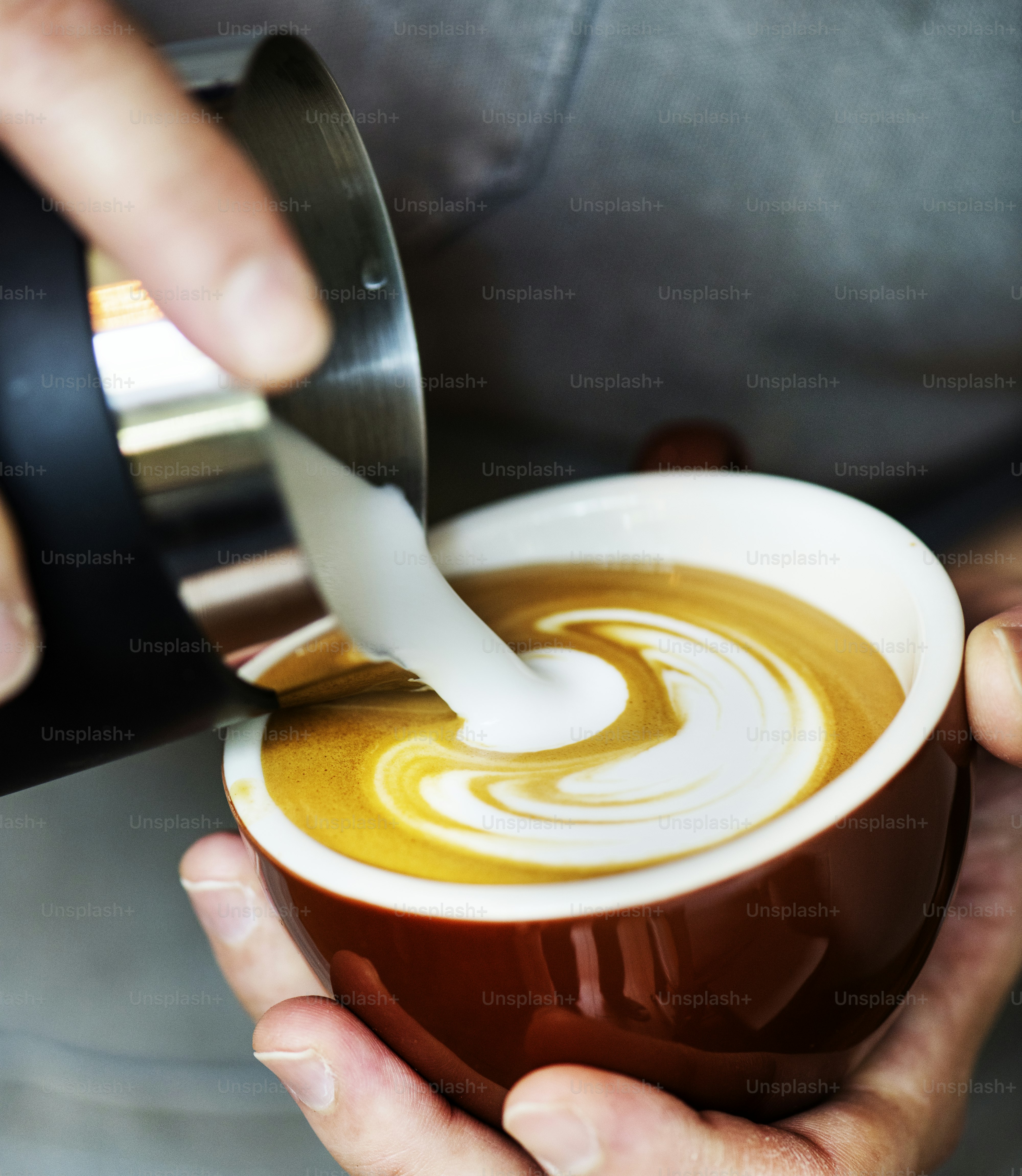 Closeup of barista making latte art photo – Hand Image on Unsplash