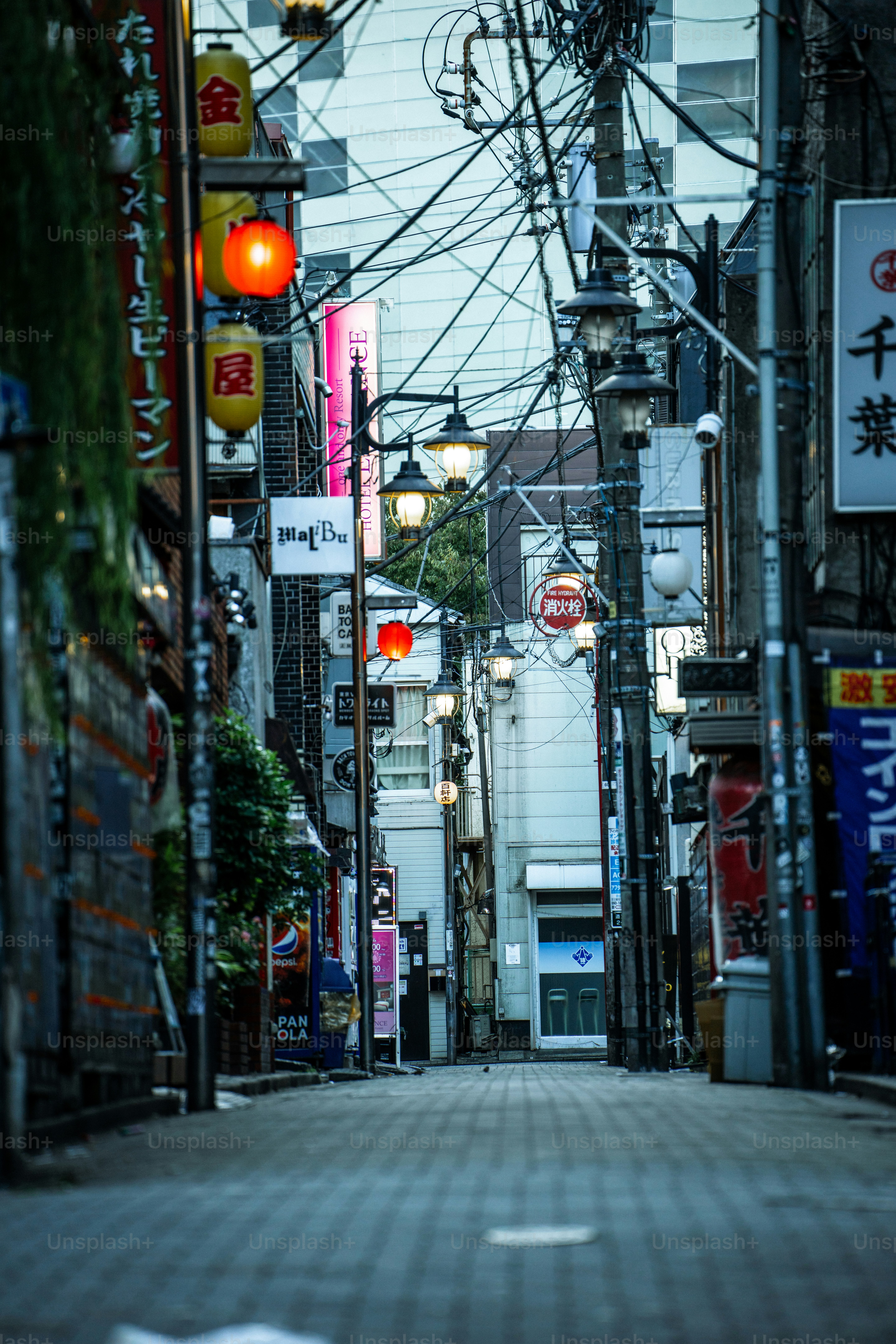 Japanese Convenience Store Pictures | Download Free Images on Unsplash