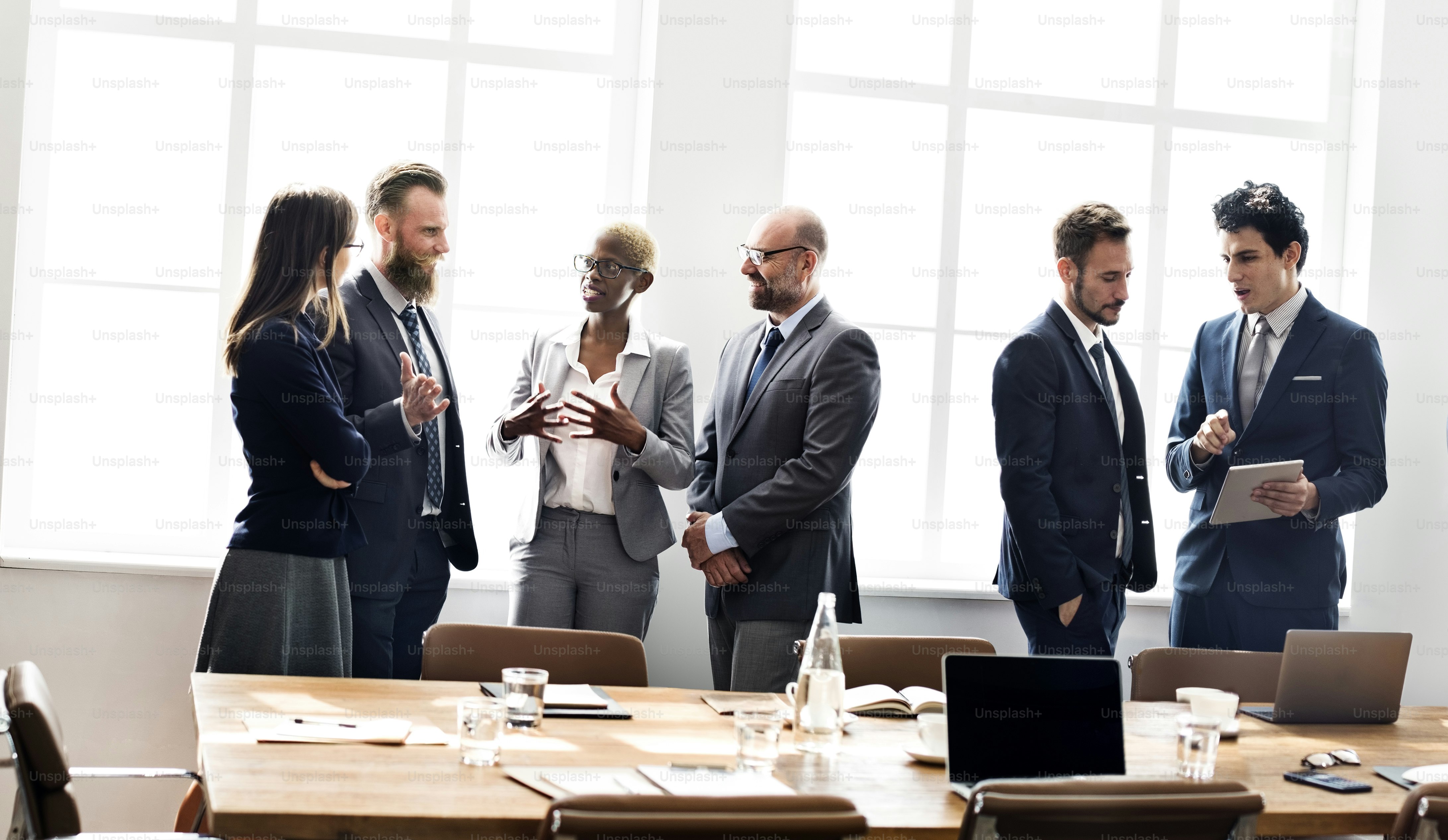 Réunion de gens d’affaires Discussion Concept de travail photo – Image ...