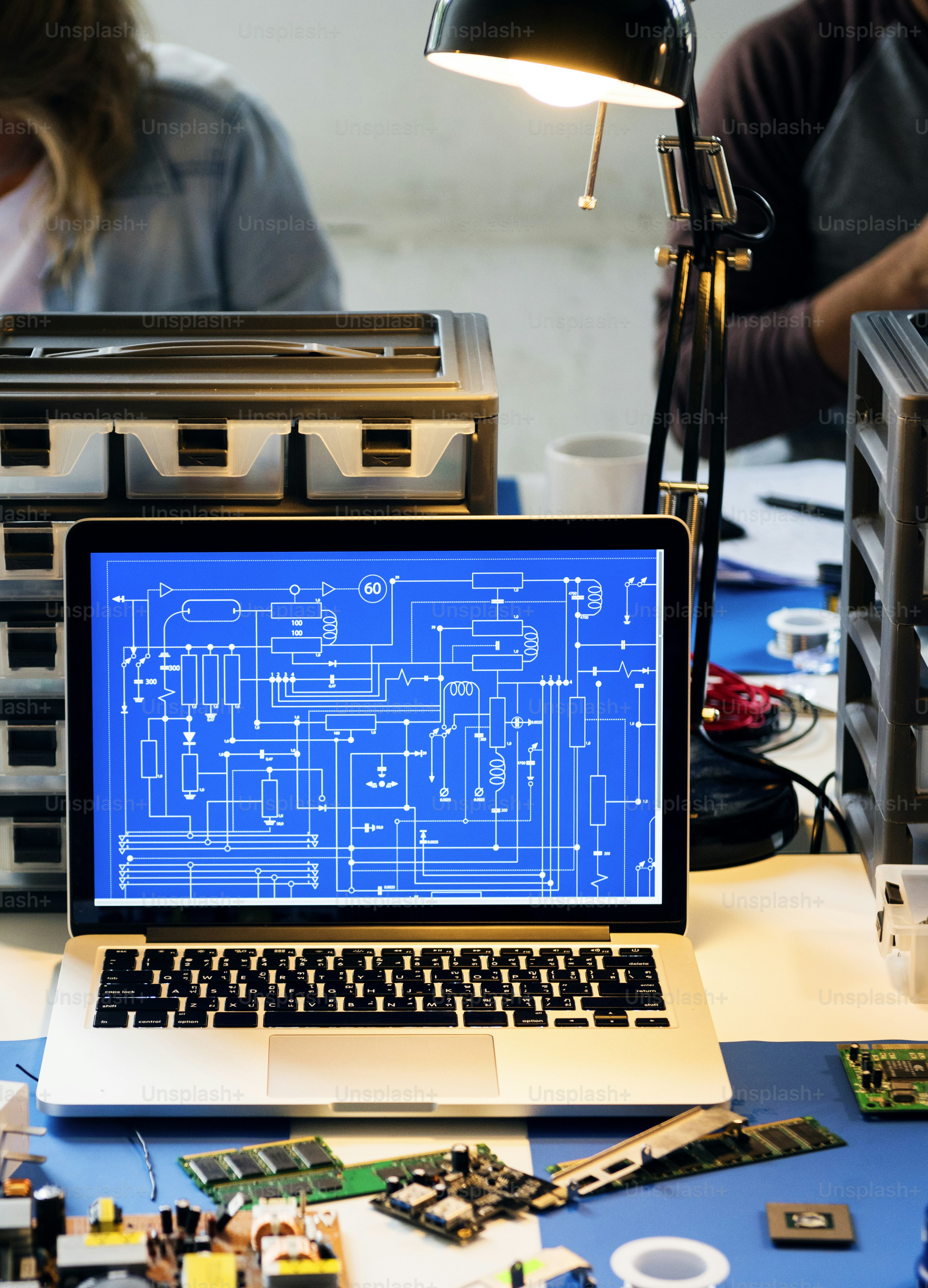 Computer laptop showing electronic circuit pattern photo – Device ...