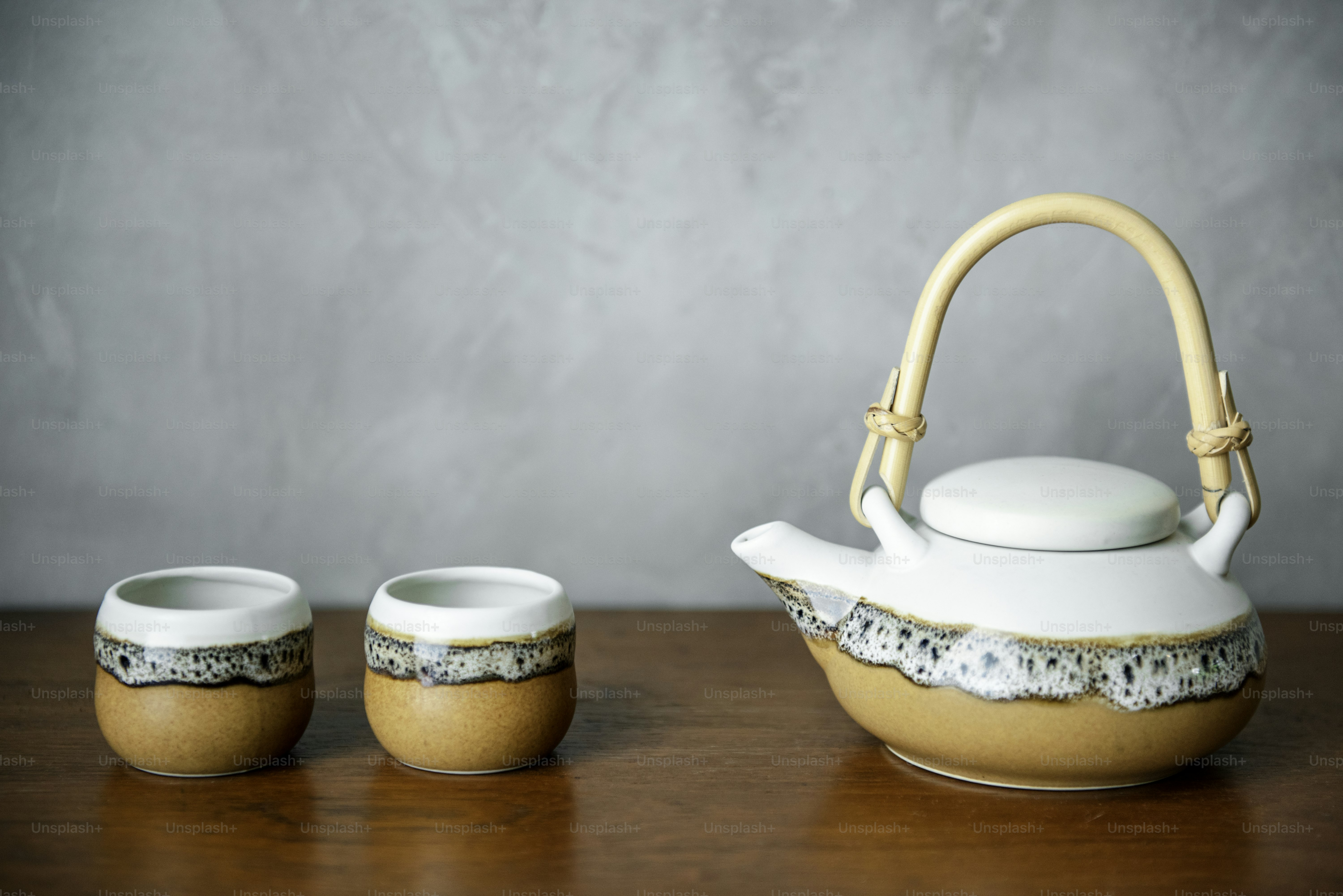 Asian culture tea pot set photo – Teapot Image on Unsplash